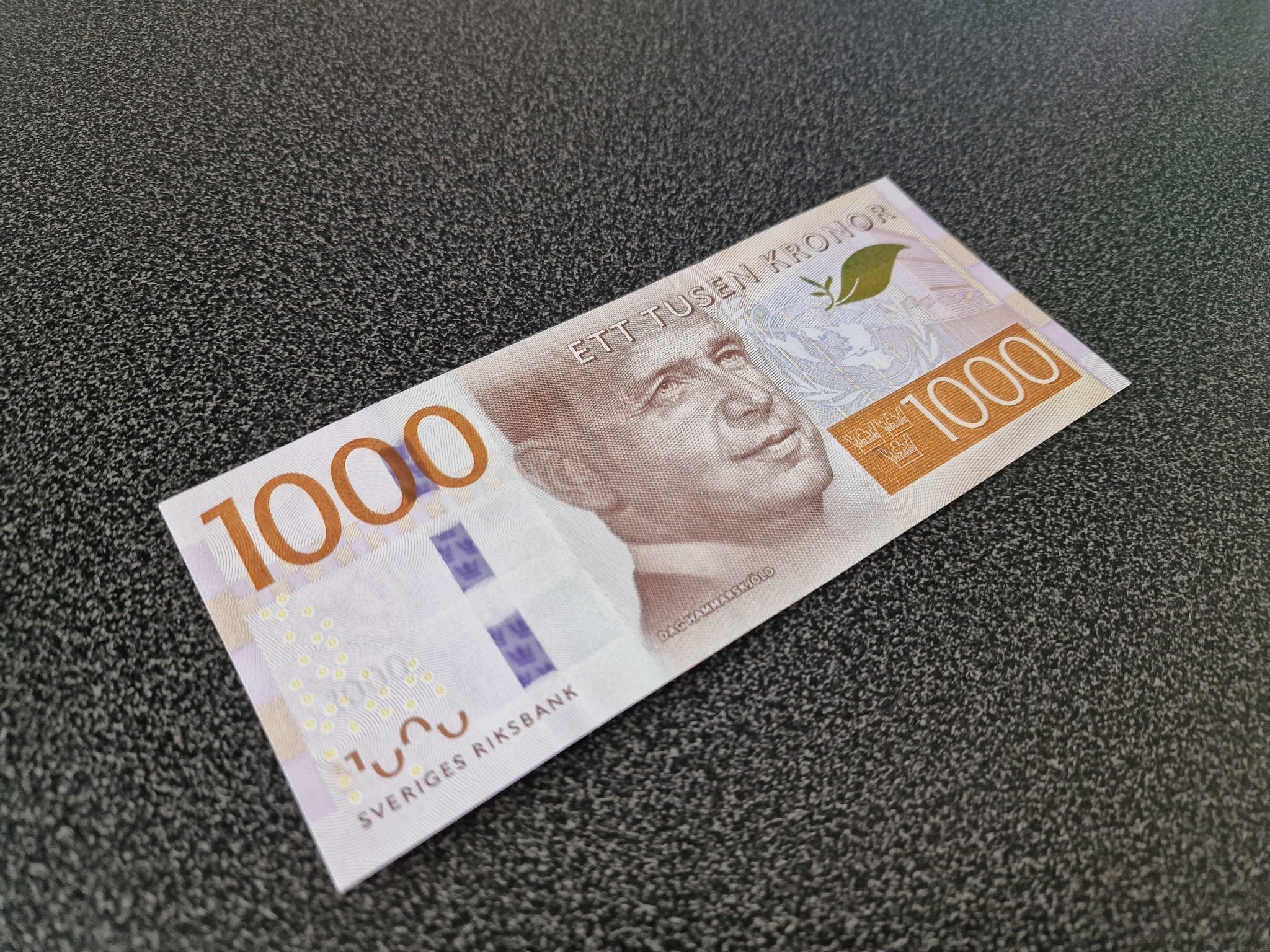 1000 kronor, svensk sedel, Dag Hammarskjöld, t.. | Köp på Tradera ...