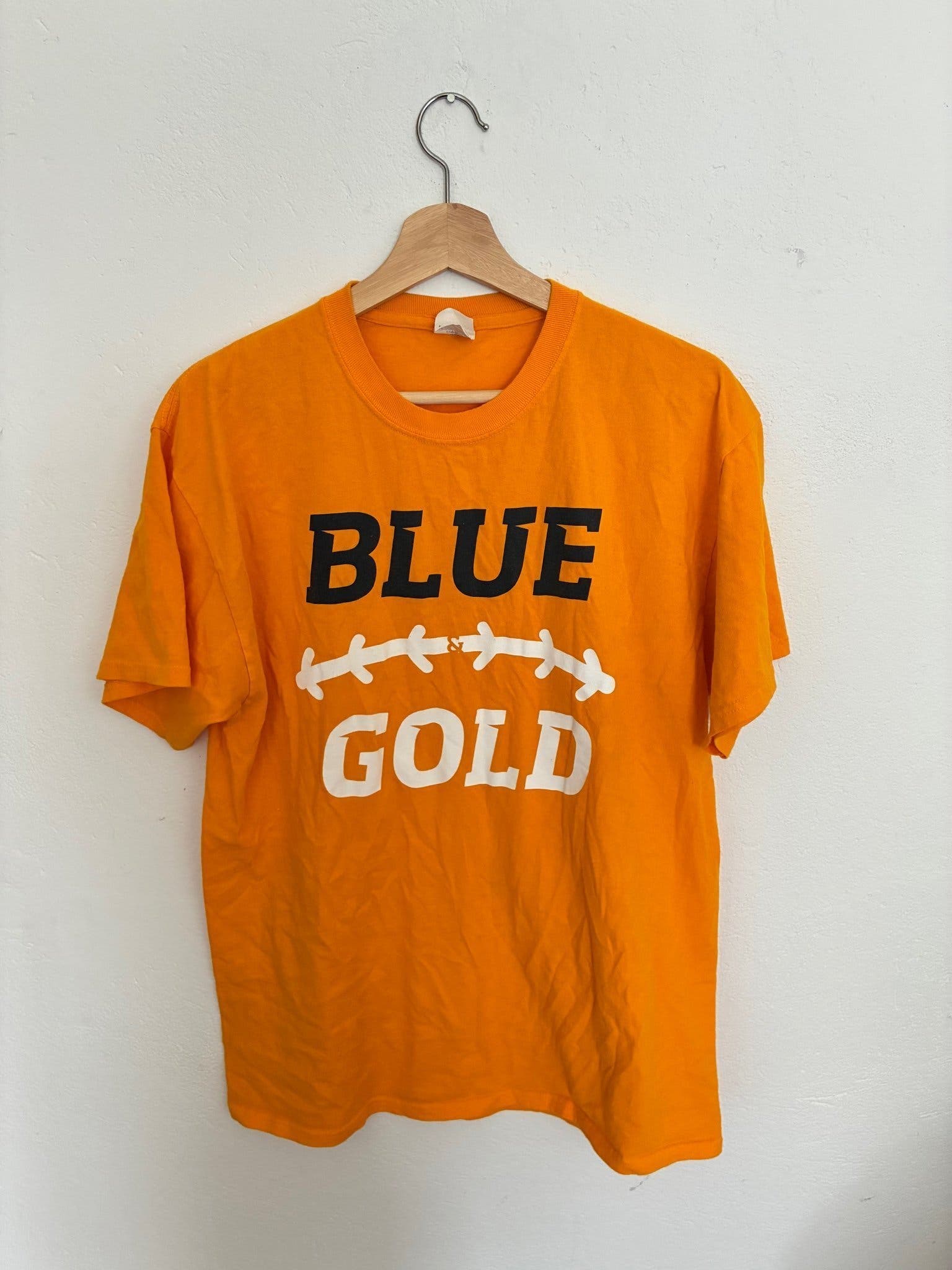 Vintage Blue Gold US yellow t-shirt | Köp på Tradera (735322470)