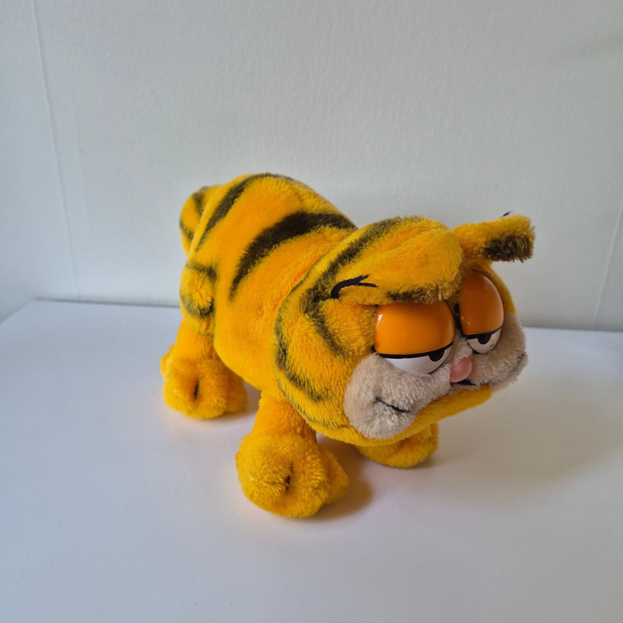 Garfield / Katten Gustaf Plyschdjur | Köp på Tradera (691441086)