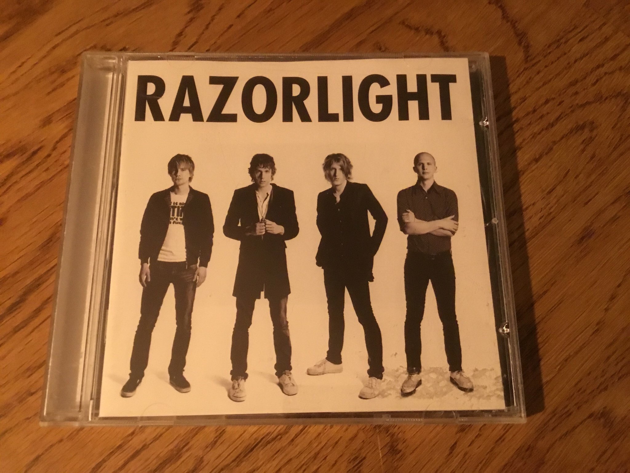 Se produkter som liknar Razorlight - Razorlight (CD) på Tradera (683686906)