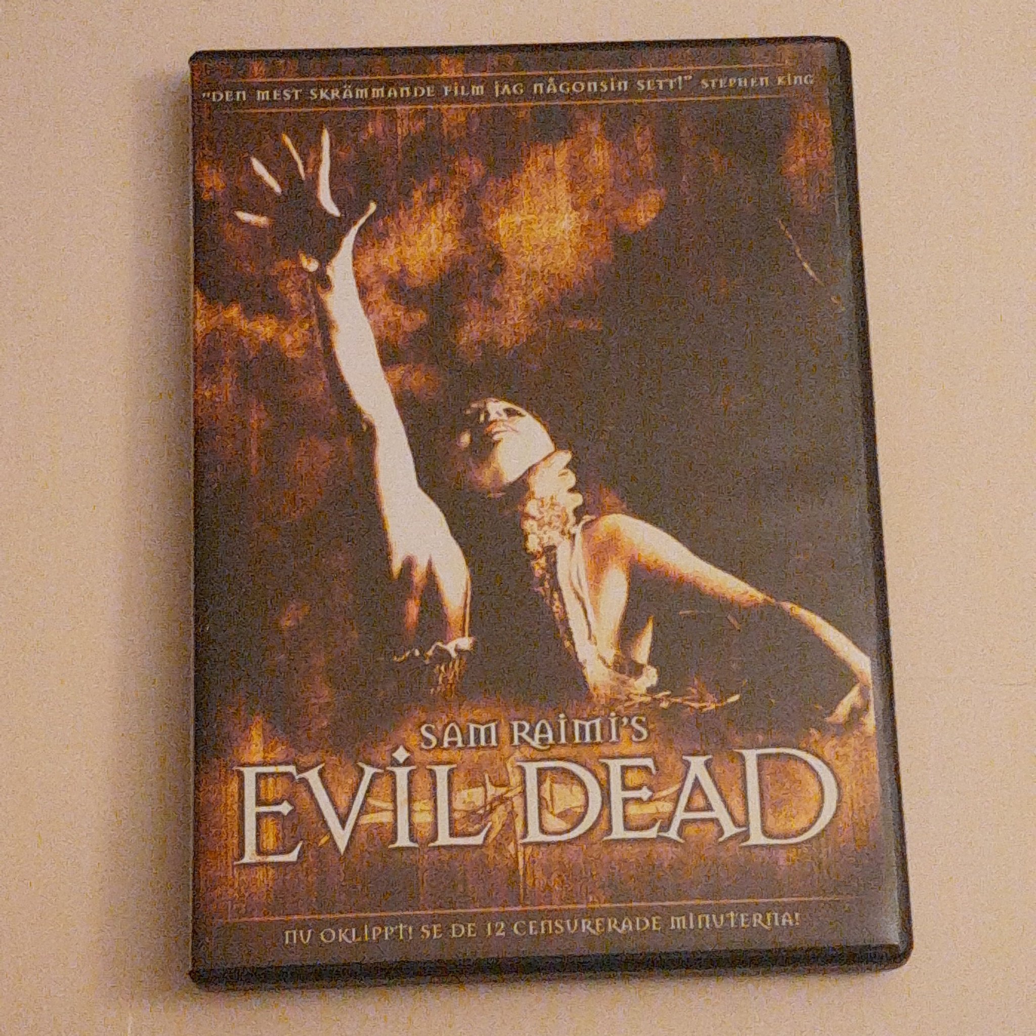 Sam Raimi's The EVIL DEAD. 1981. Skräck. OKLIPP.. | Köp på Tradera ...