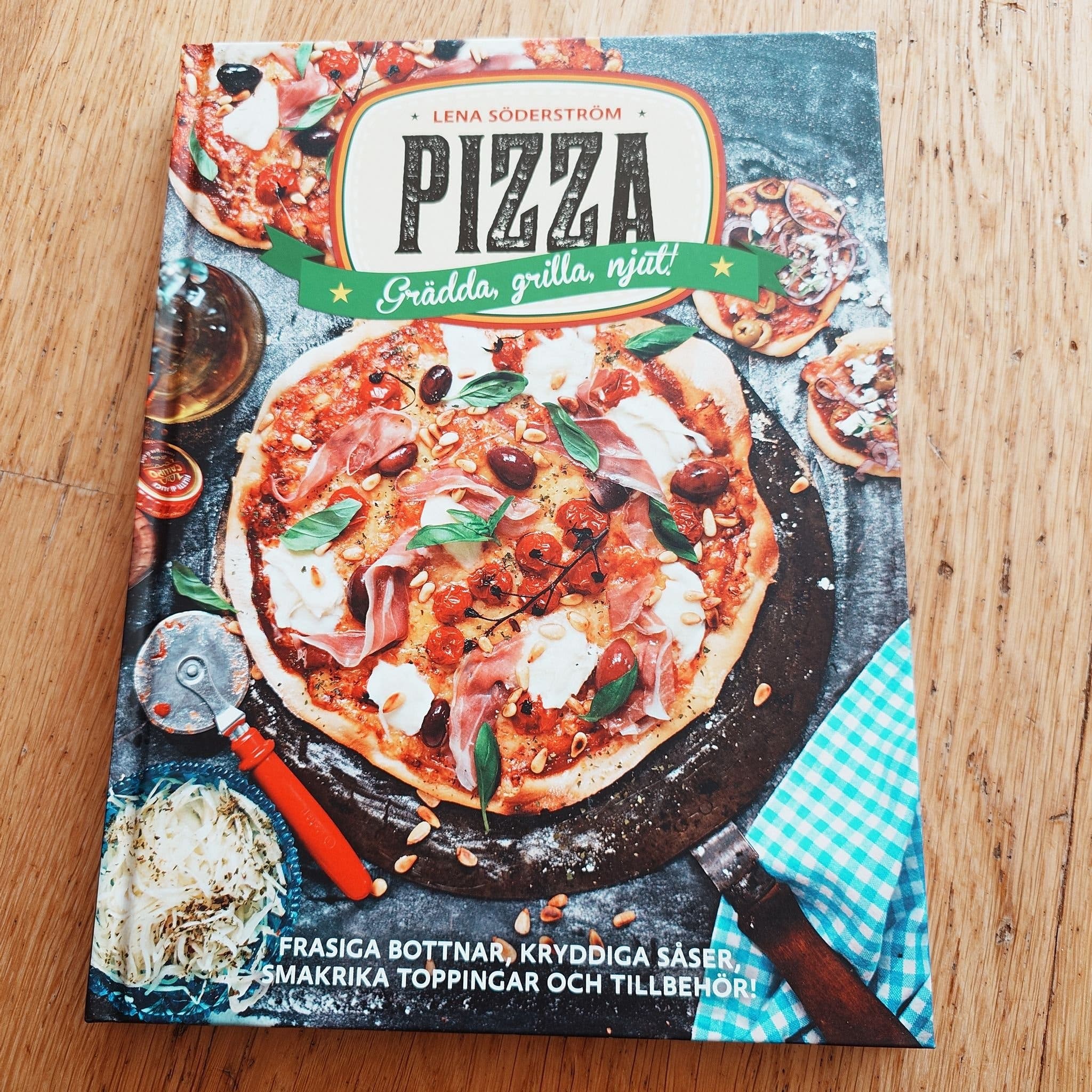 Se produkter som liknar Pizza Grädda, grilla, njut, L.. på Tradera ...