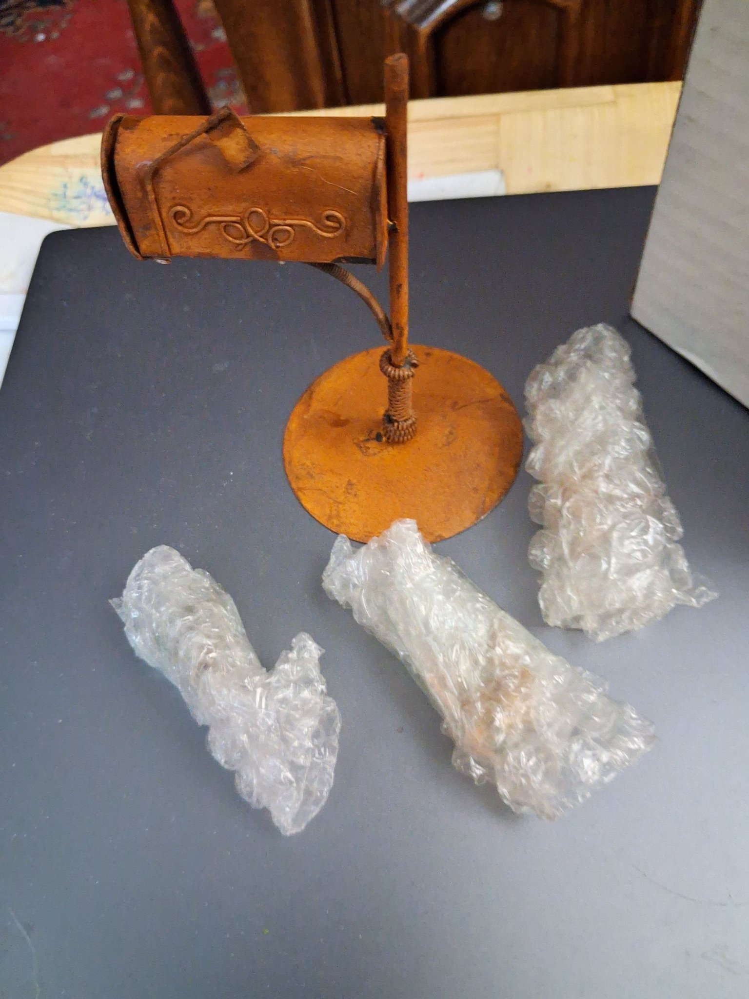 Brevlåda i Amerikansk stil i metall till Lundby.. | Köp på Tradera ...