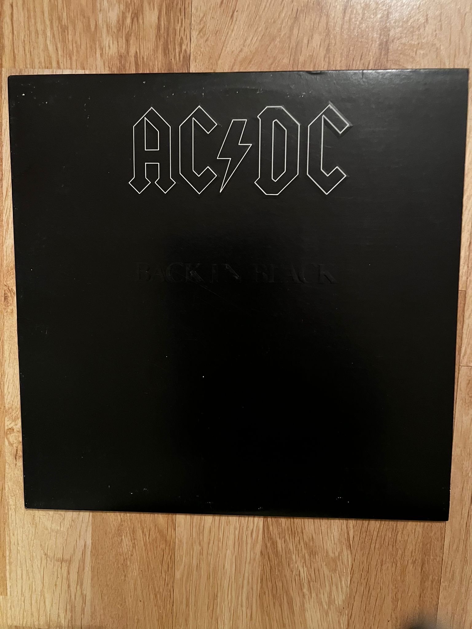 AC/DC Black in Black US press 1980 | Köp på Tradera (713874583)