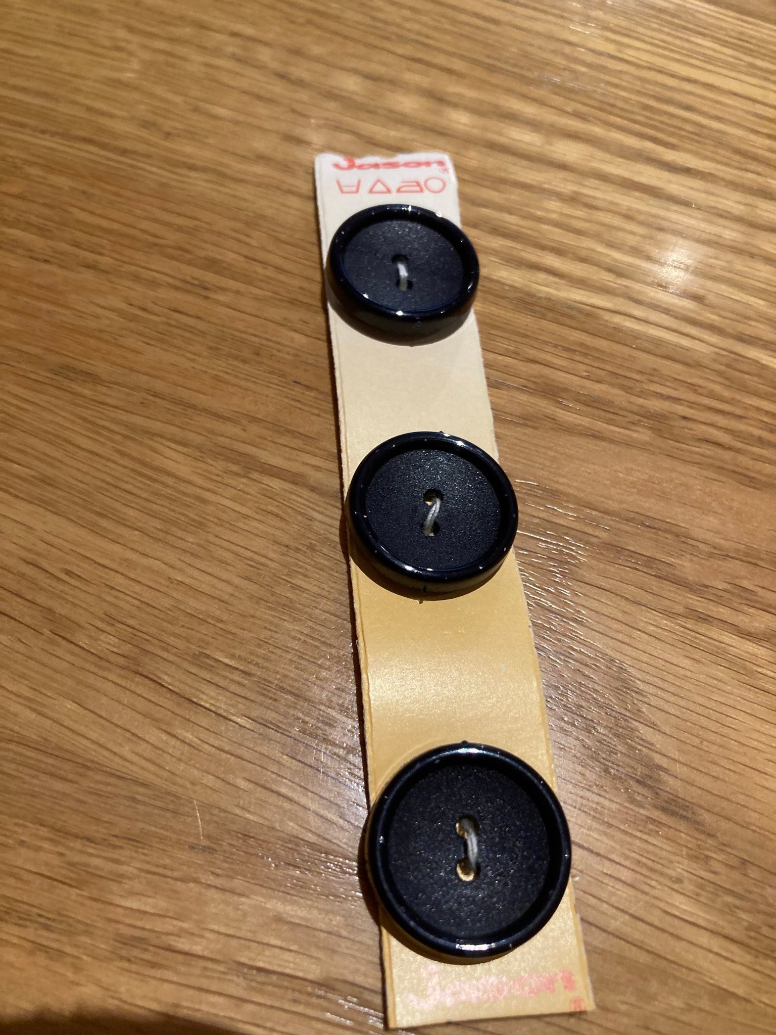 Tre Fina Stora Knappar från Jason. | Köp på Tradera (713183229)