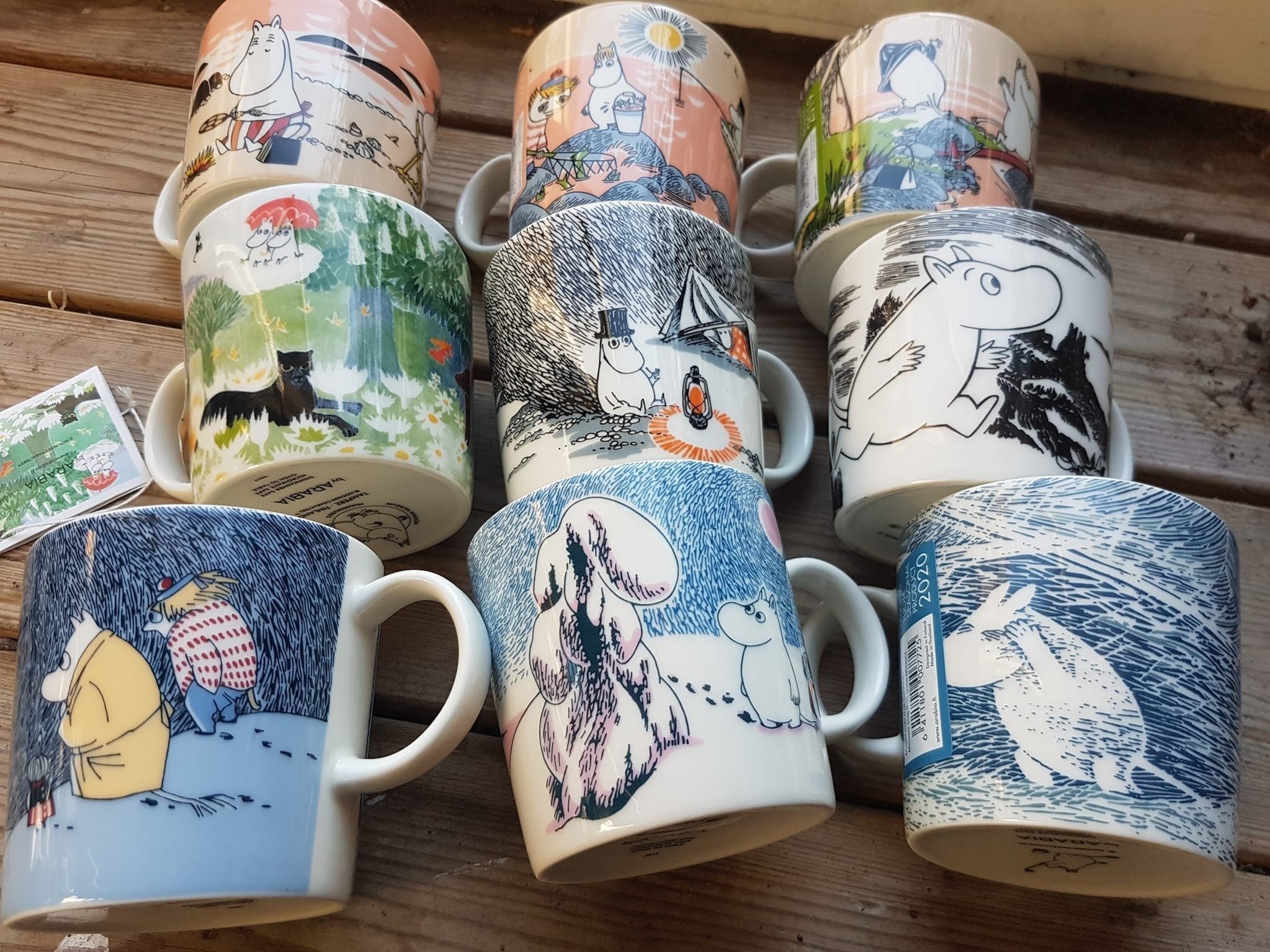 Se produkter som liknar 9 st mumin muggar med etikett.. på Tradera ...