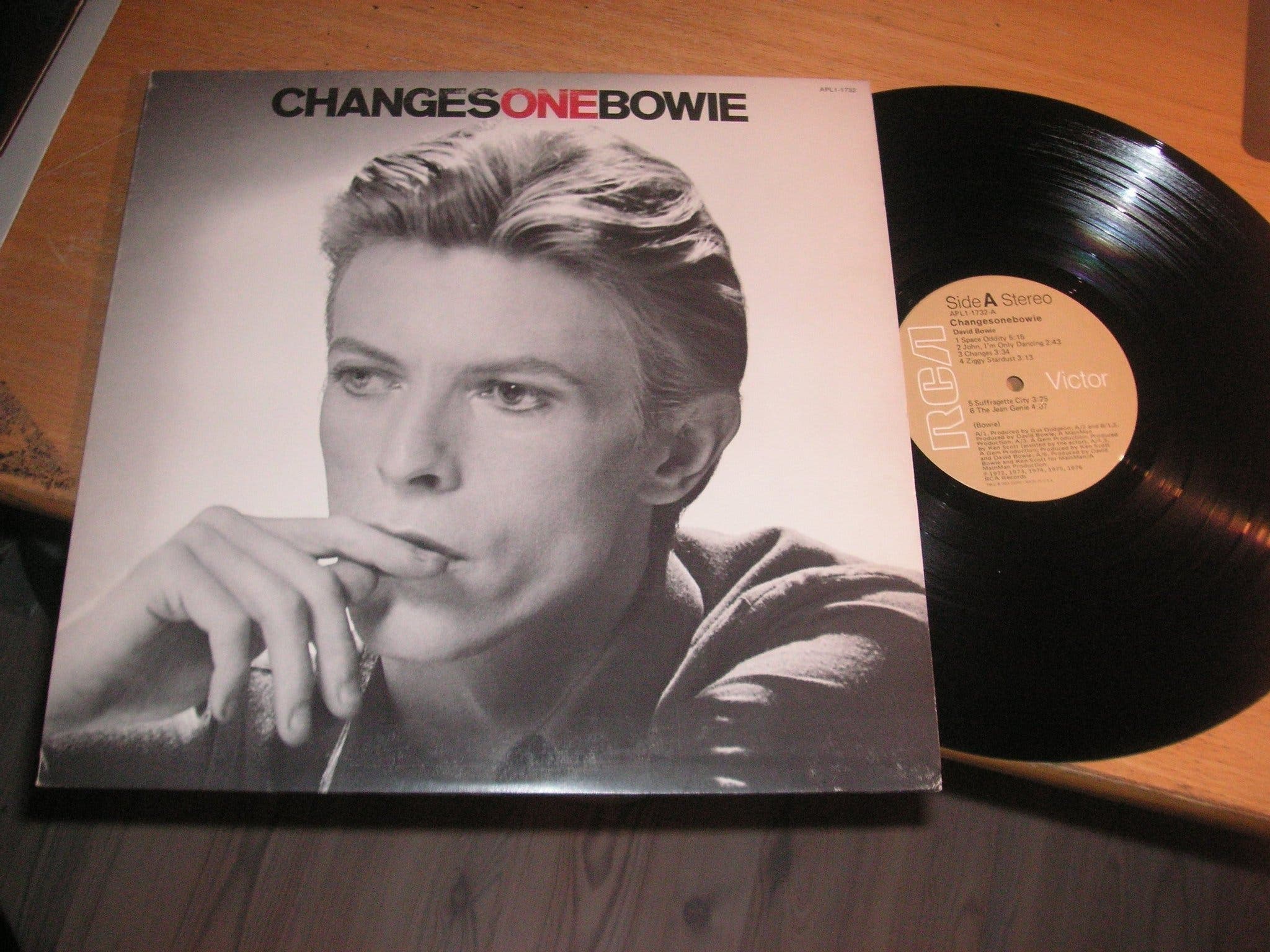 DAVID BOWIE - ChangesOneBowie - US LP original .. | Köp på Tradera ...