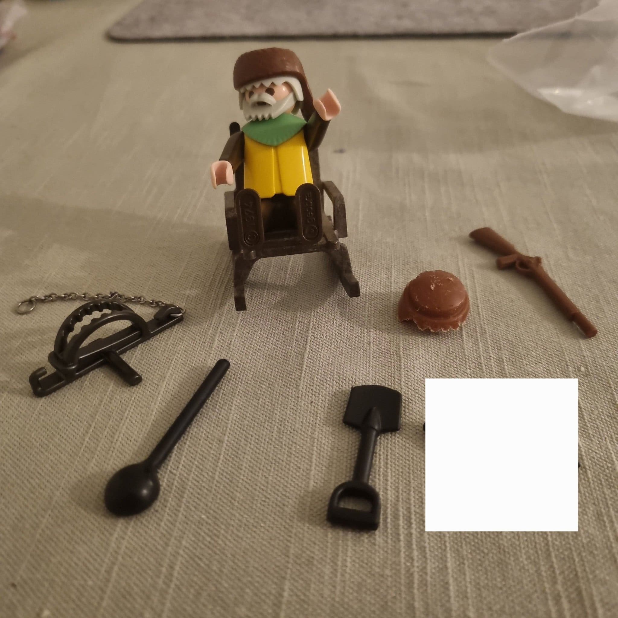 Se produkter som liknar Playmobil Gammal Gubbe med Ti.. på Tradera ...