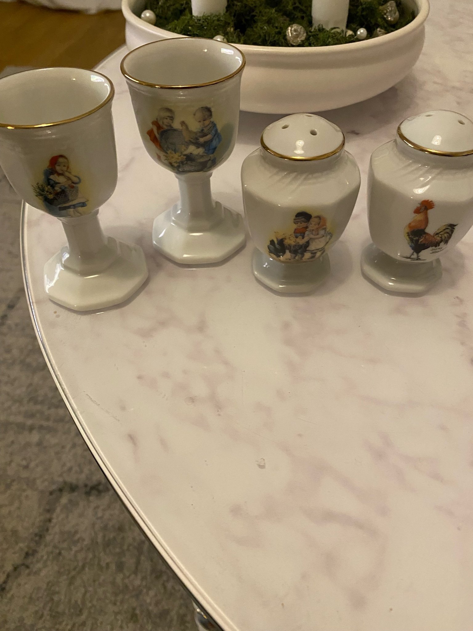 Se produkter som liknar Jenny Nyström Äggkoppar och S.. på Tradera ...