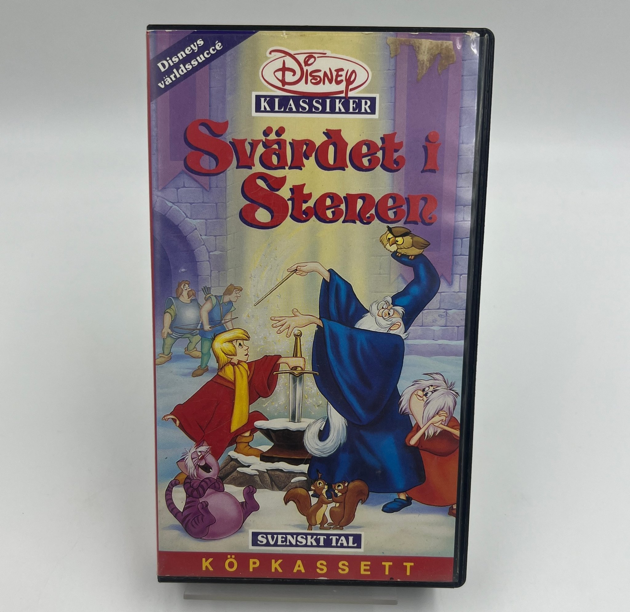 Svärdet i Stenen VHS | Köp på Tradera (632197247)