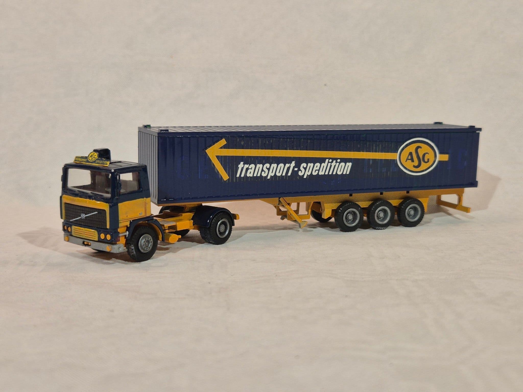 Se produkter som liknar ASG Transport-Spedition Volvo.. på Tradera ...