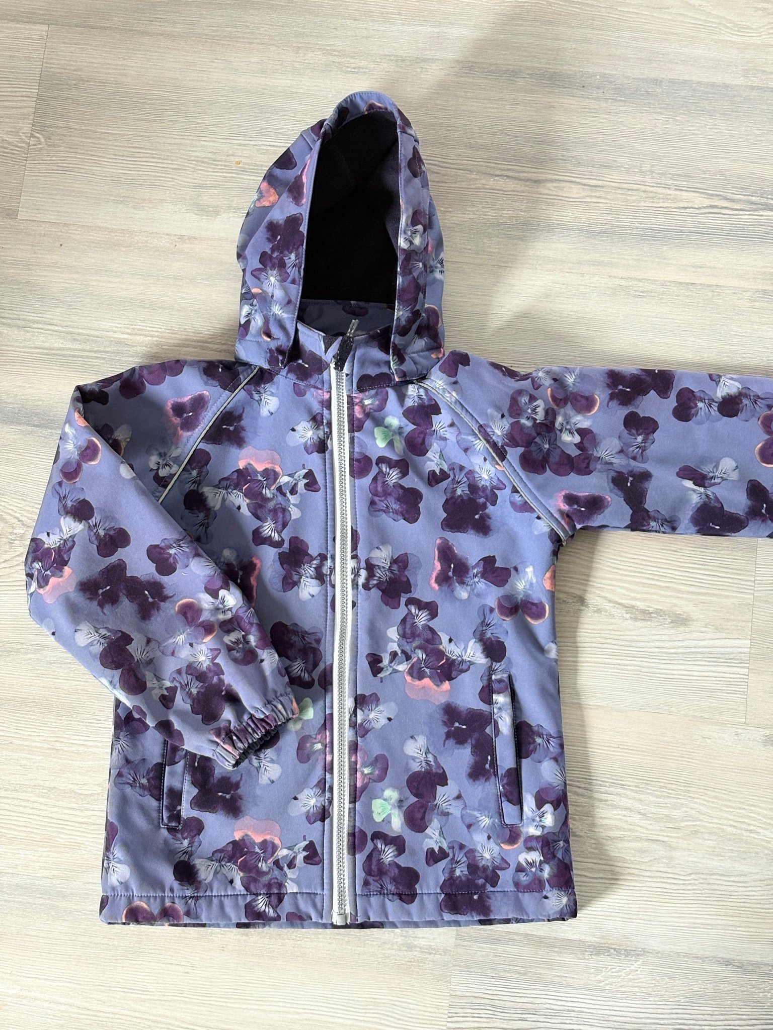 Se produkter som liknar Playtech by Name it 122 på Tradera (694927214)