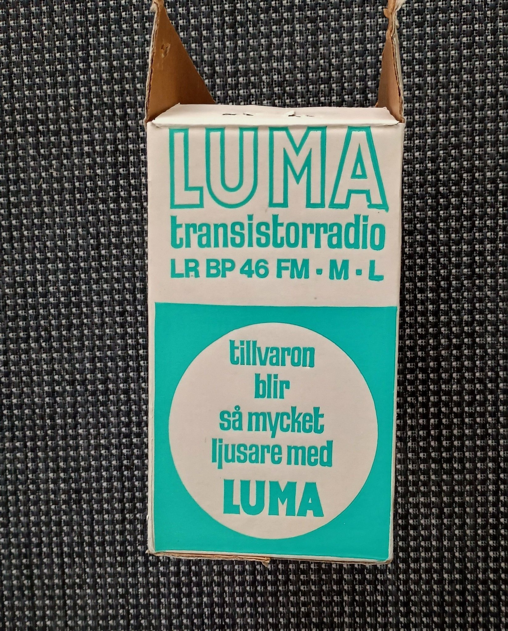 Luma kartong till transistorradio | Köp på Tradera (711557243)