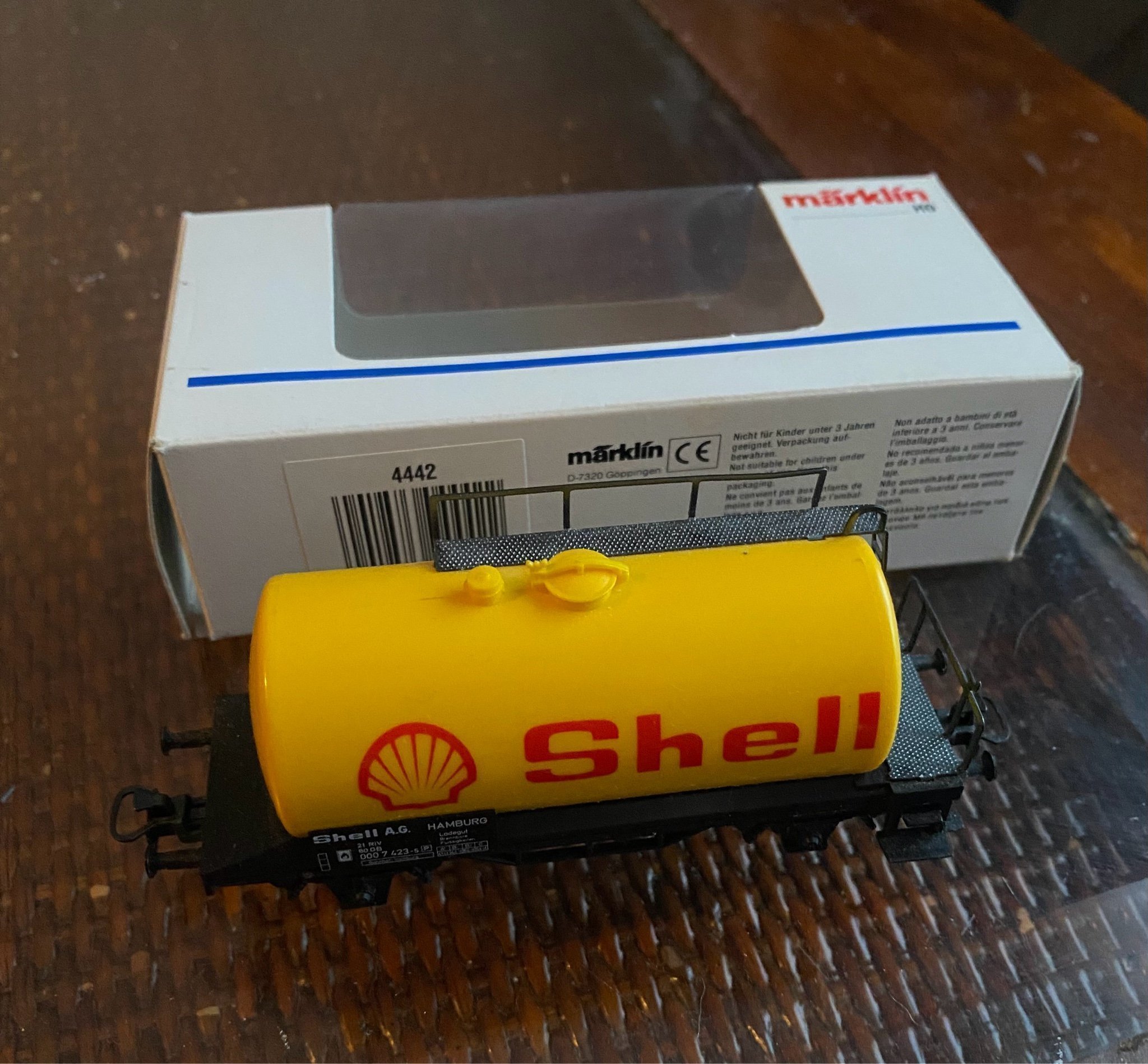 Märklin 4442 Shell tankvagn | Köp på Tradera (733161546)