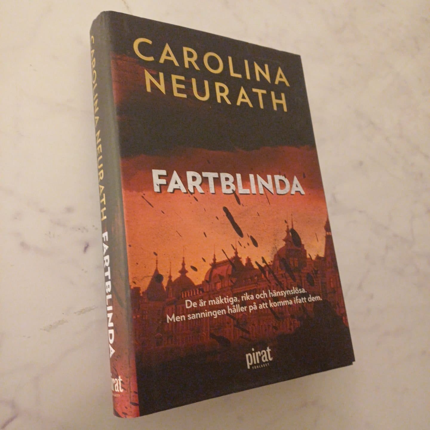 Fartblinda av Carolina Neurath | Köp på Tradera (706349237)