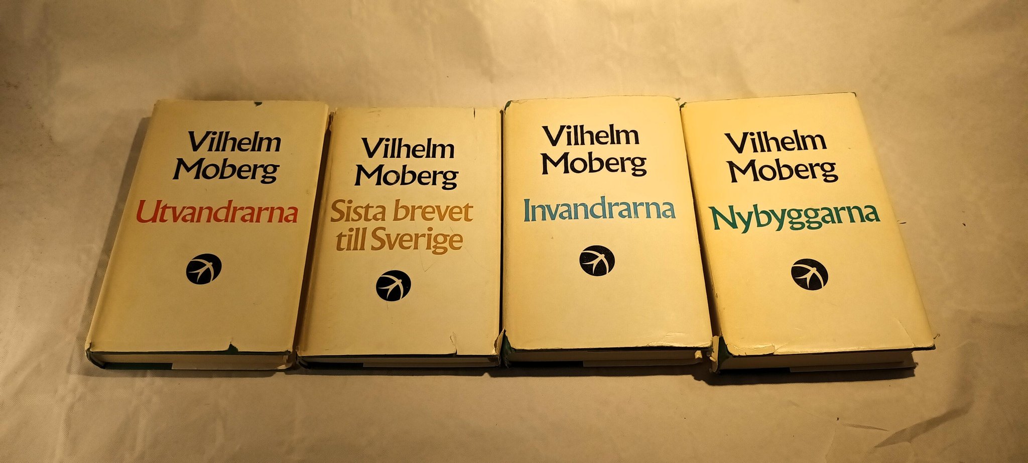 Se produkter som liknar Vilhelm Moberg komplett, alla.. på Tradera (616423677)