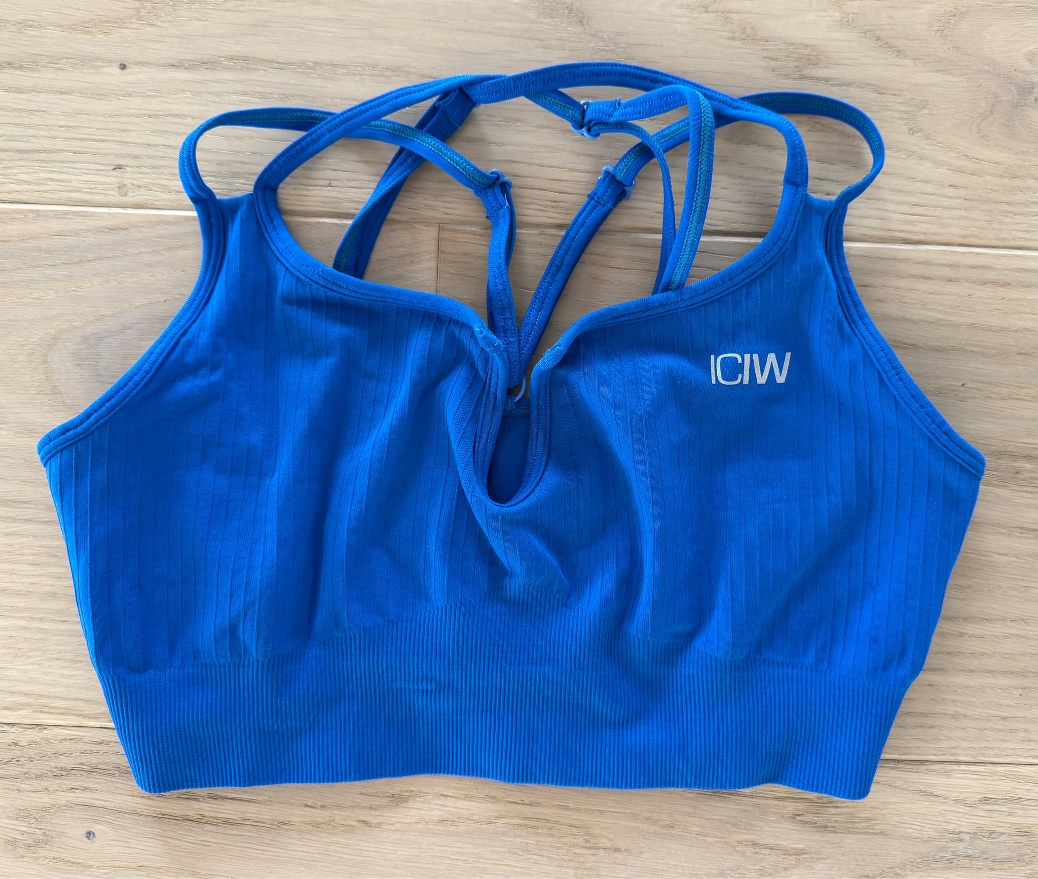 ICWI blå sport-bh/träningstopp | Köp på Tradera (708417123)