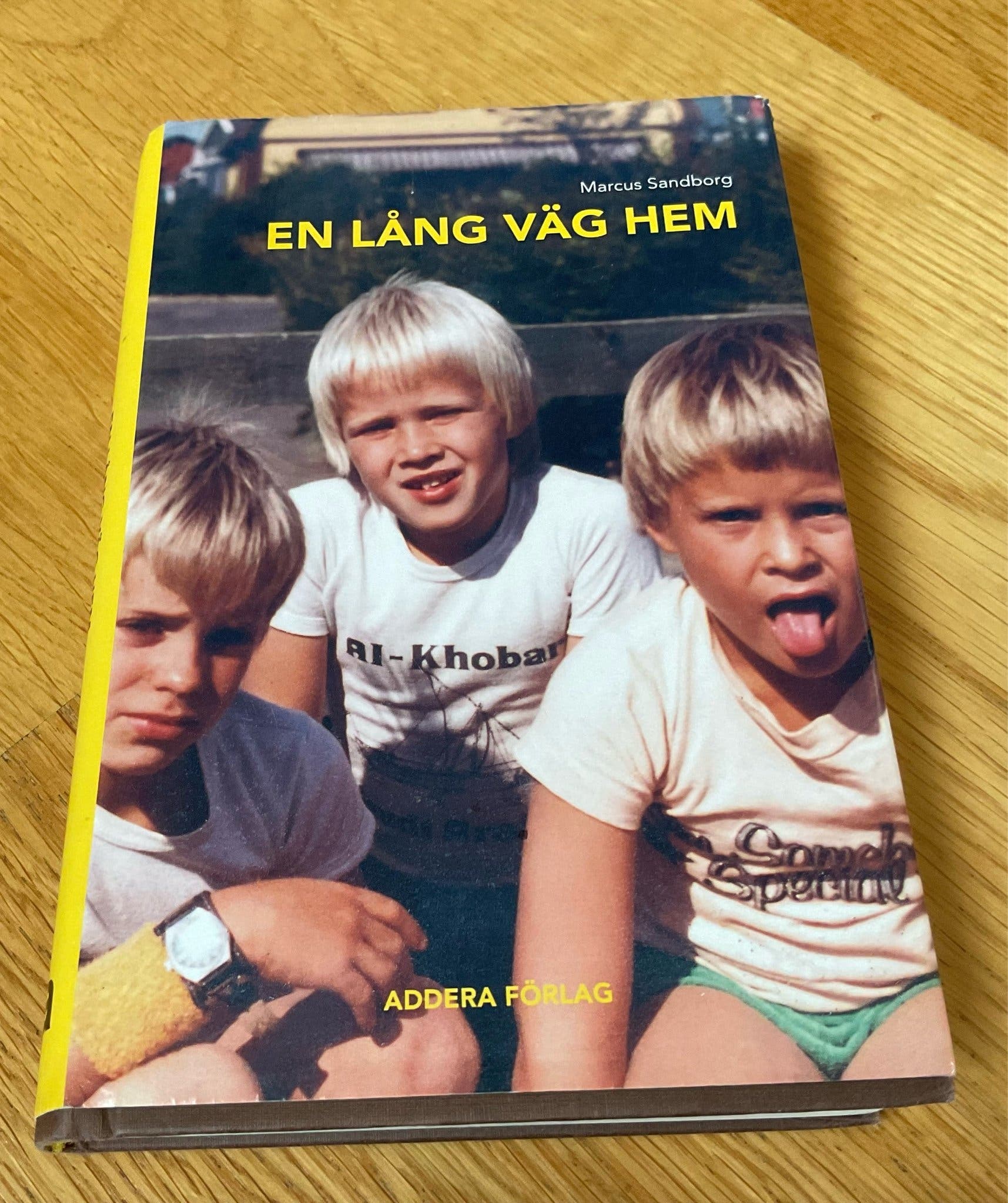 Se produkter som liknar En Lång Väg Hem av Marcus San.. på Tradera ...