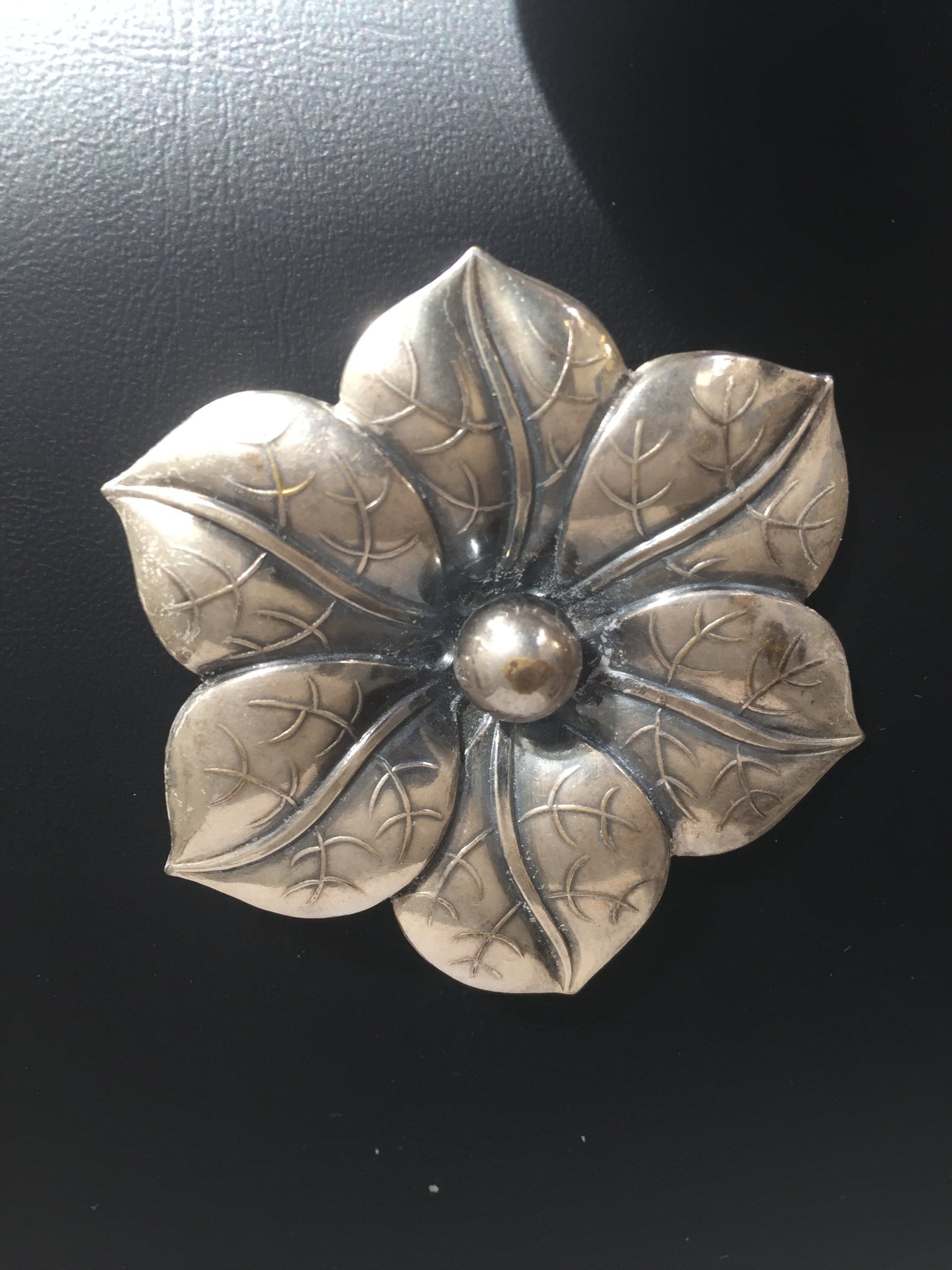 Brosch silver tidig 1900 tal | Köp på Tradera (694417091)