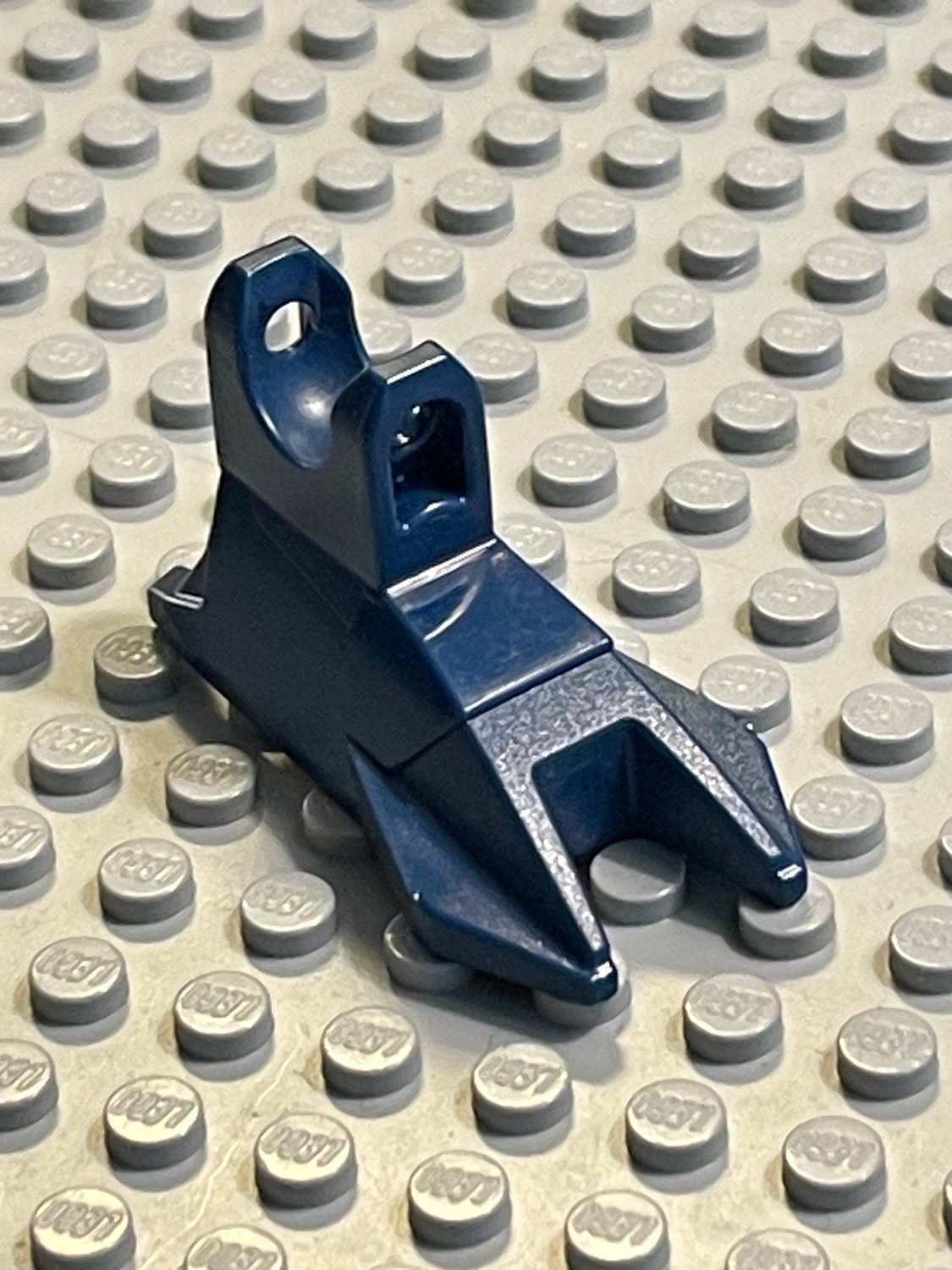 Dark Blue Large Figure Foot, Clawed with Ball J.. | Köp på Tradera ...