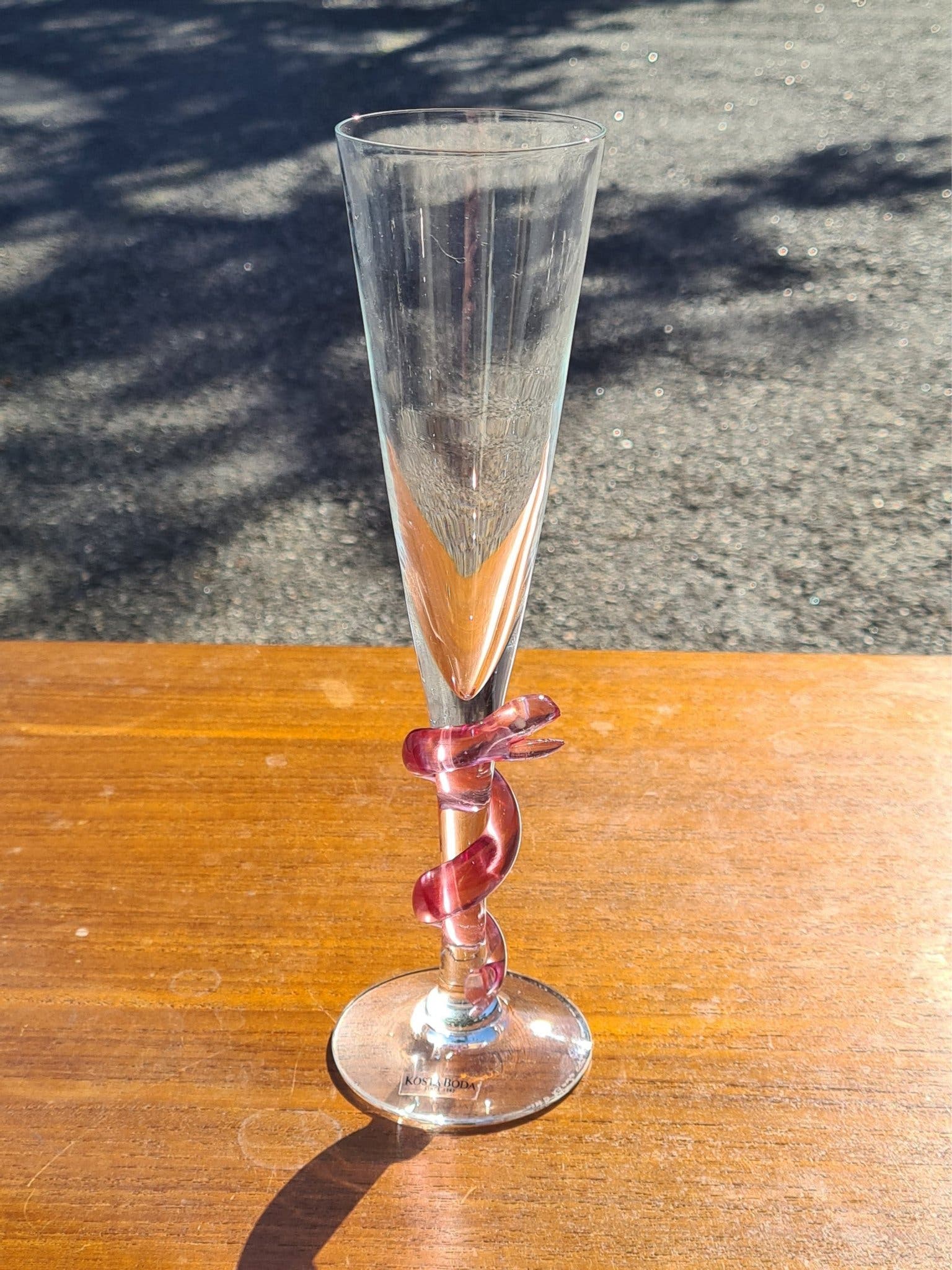 Glas med rosa orm - Cleopatra, Ulrica Hydman-Va.. | Köp på Tradera ...