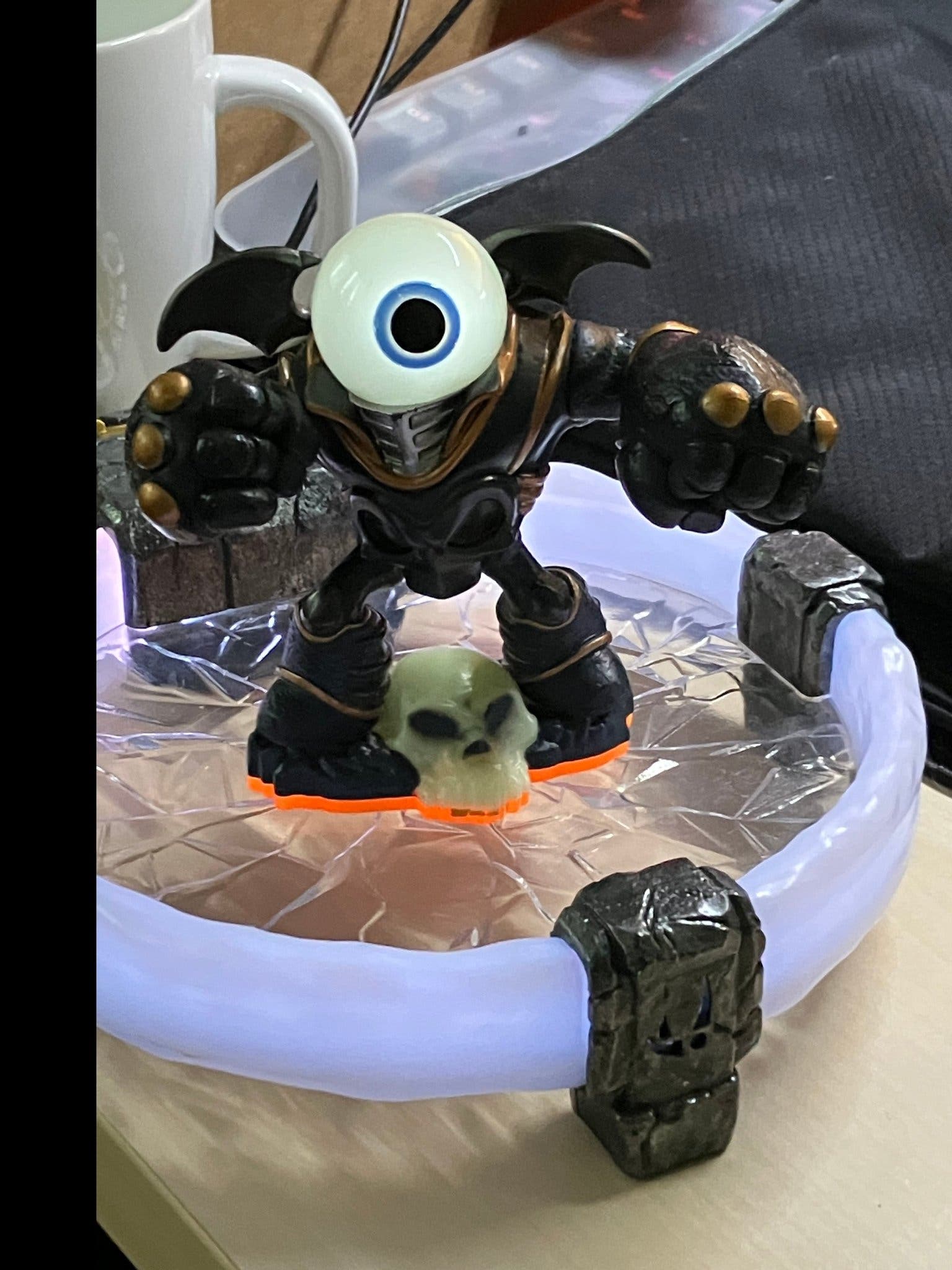 Se produkter som liknar Skylanders Giants Eye Brawl F.. på Tradera ...