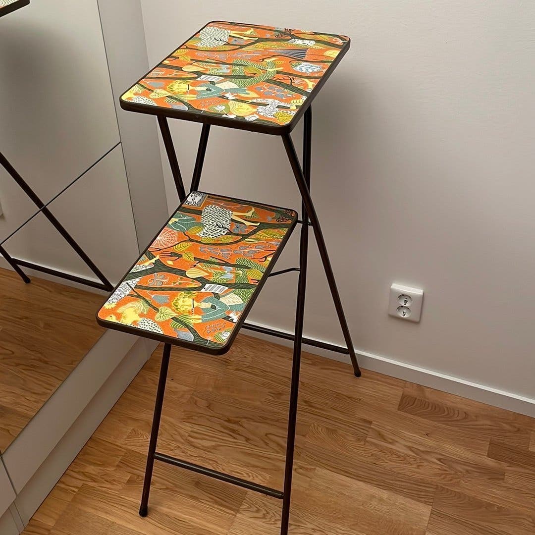 Vintage Piedestal Fällbart Bord med Hylla Tapet.. | Köp på Tradera ...
