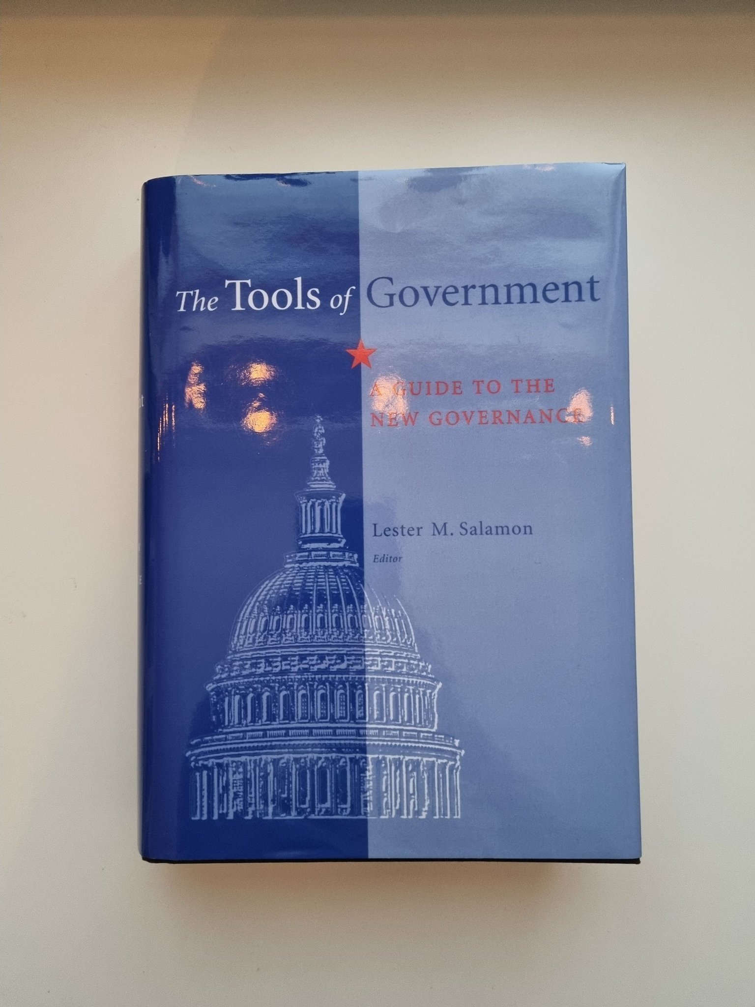 Se produkter som liknar The Tools of Government. A Gu.. på Tradera ...
