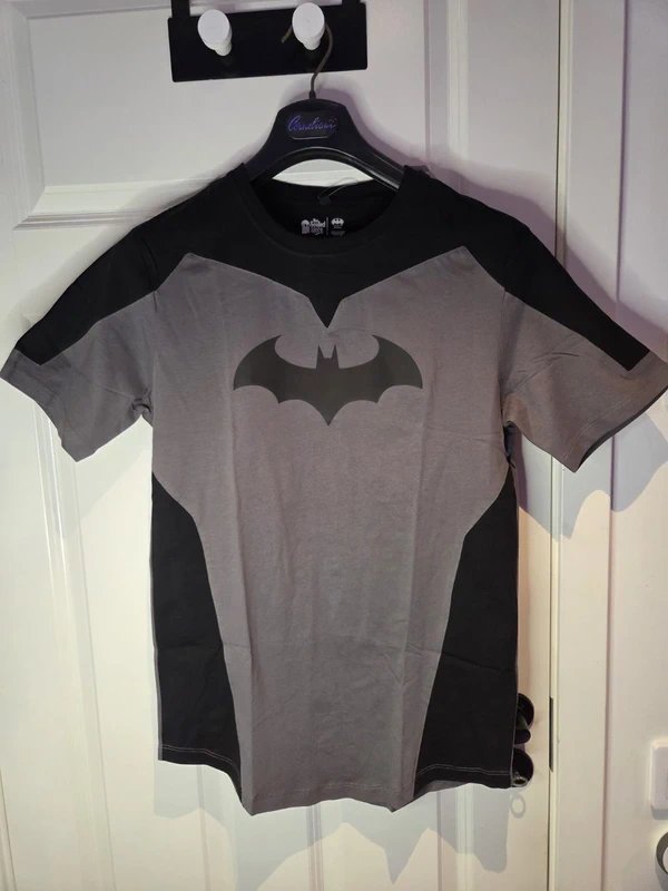 DC, Batman-logotyp T-shirt | Köp på Tradera (708757922)