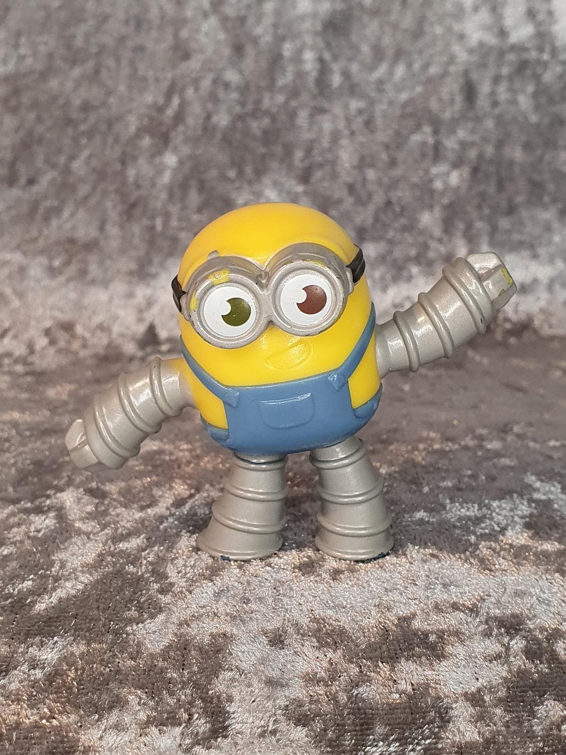 Robot Bob Minion, Despicable Me, Rise Of Gru, 2.. | Köp på Tradera ...