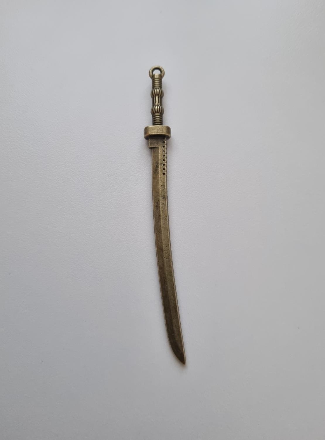 Svärd minisvärd miniatyr till doc.. | Köp från Fyndgren på Tradera ...