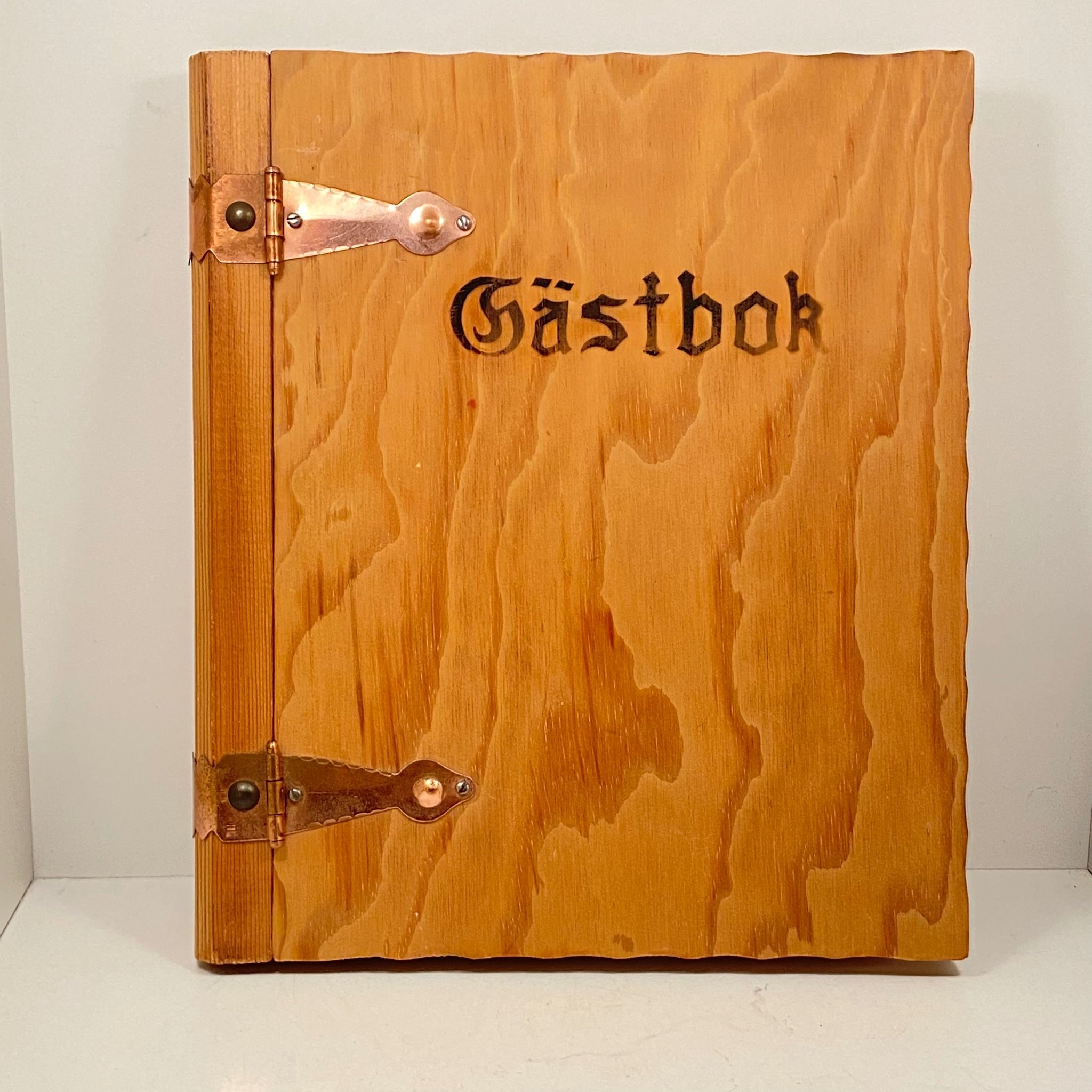 Äldre gästbok i trä | Vintage | Kuriosa | Köp på Tradera (591474222)