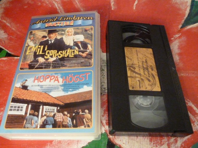 VHS, EMIL I SOPPSKÅLEN, HOPPA.. | Köp från keepeer14488 på Tradera ...