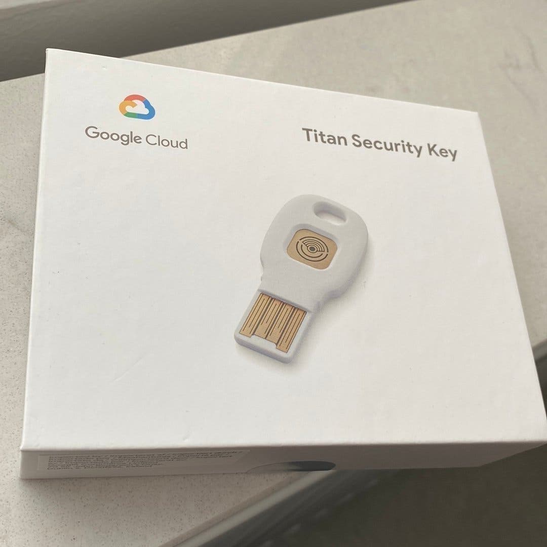Google Titan Security Key USB-A (K51T) | Köp på Tradera (688548128)