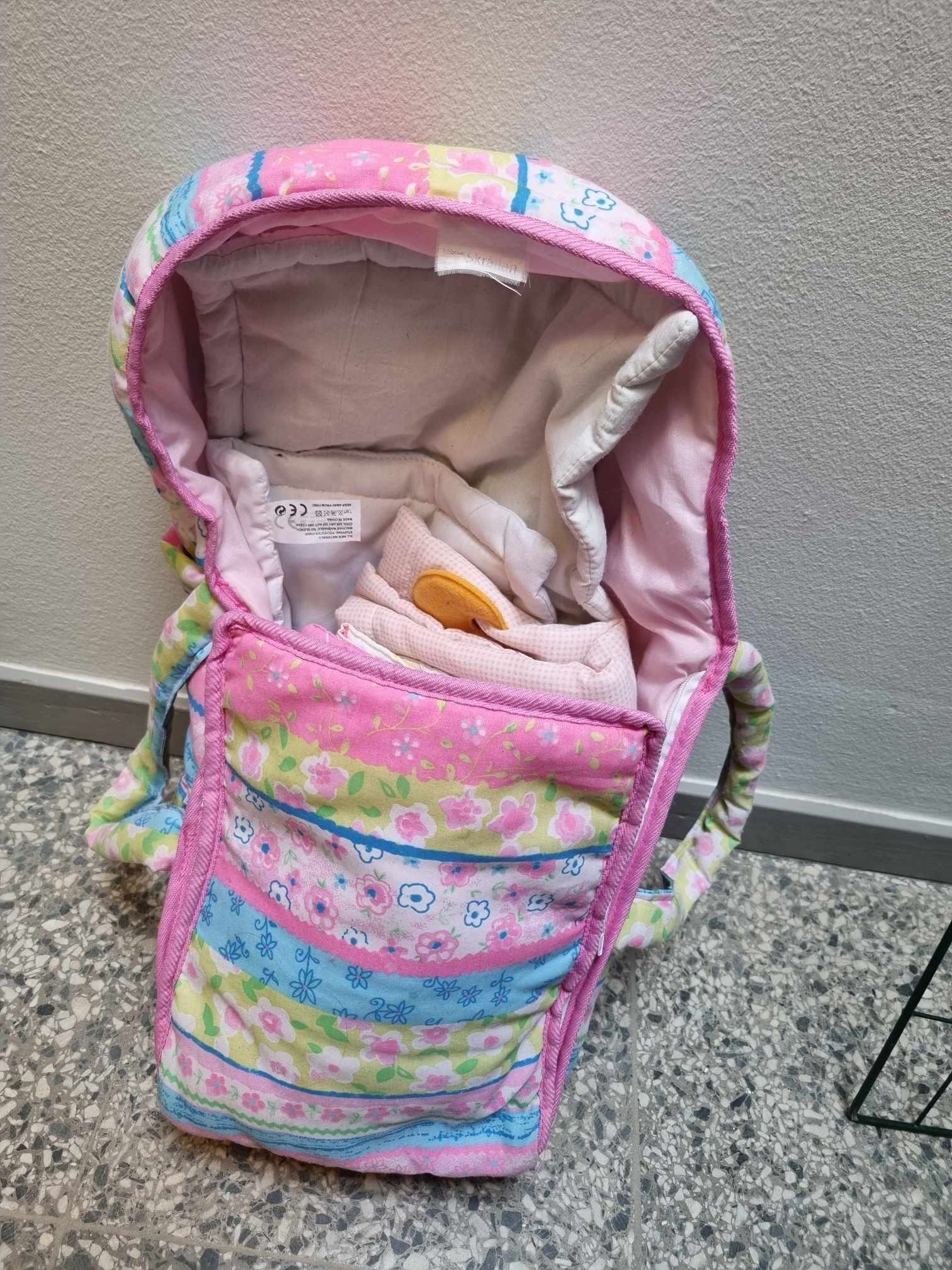 Bärlift, säng täcken och kuddar för dockvagn el.. | Köp på Tradera ...