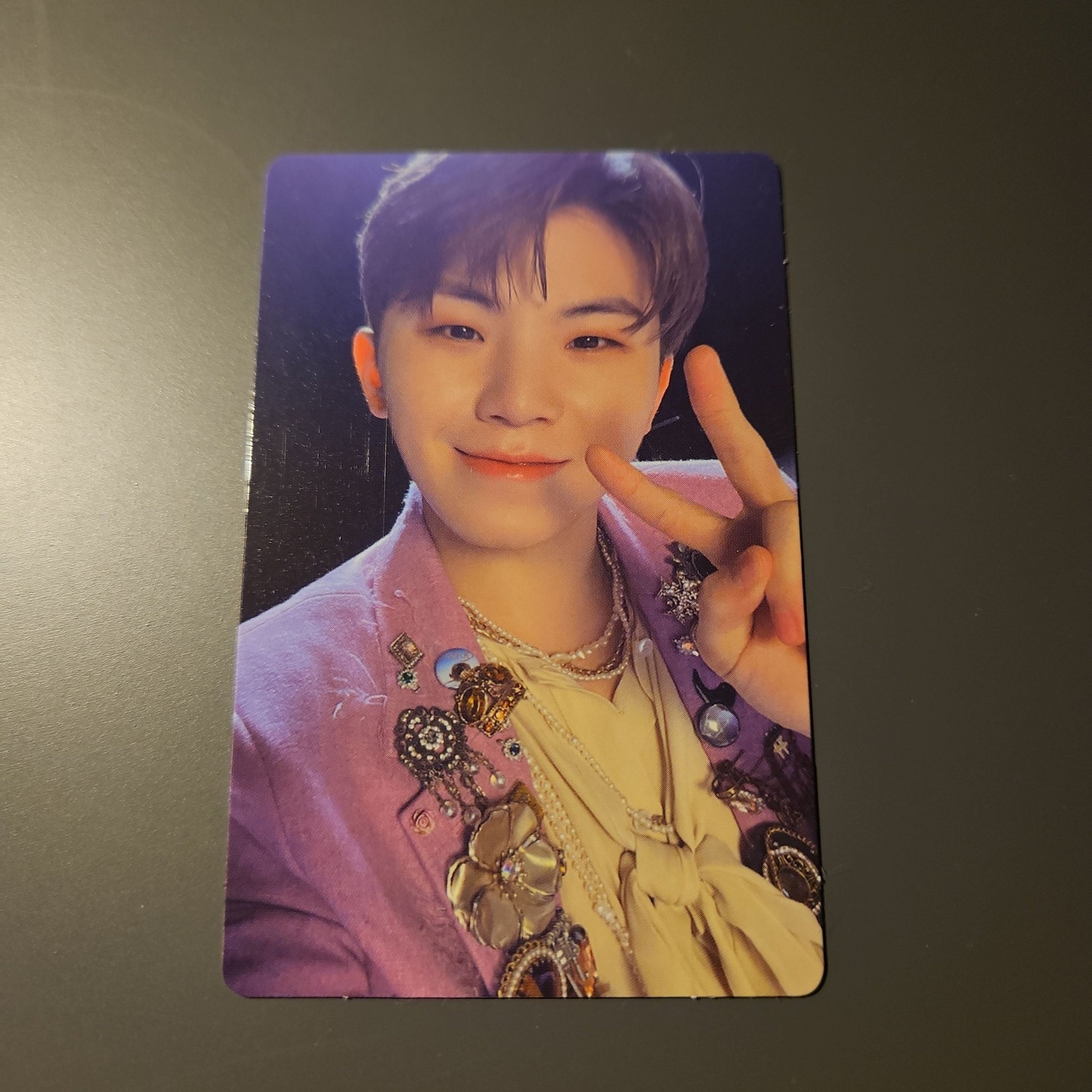 Se produkter som liknar Seventeen Woozi Pc kpop på Tradera (700098808)
