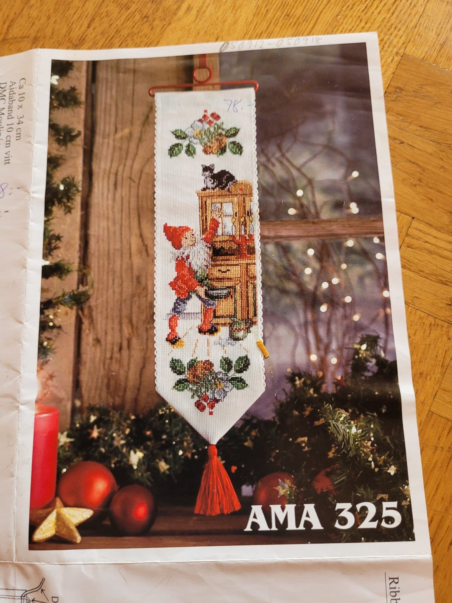 Se produkter som liknar Jul Broderi mönster Vepa med .. på Tradera ...