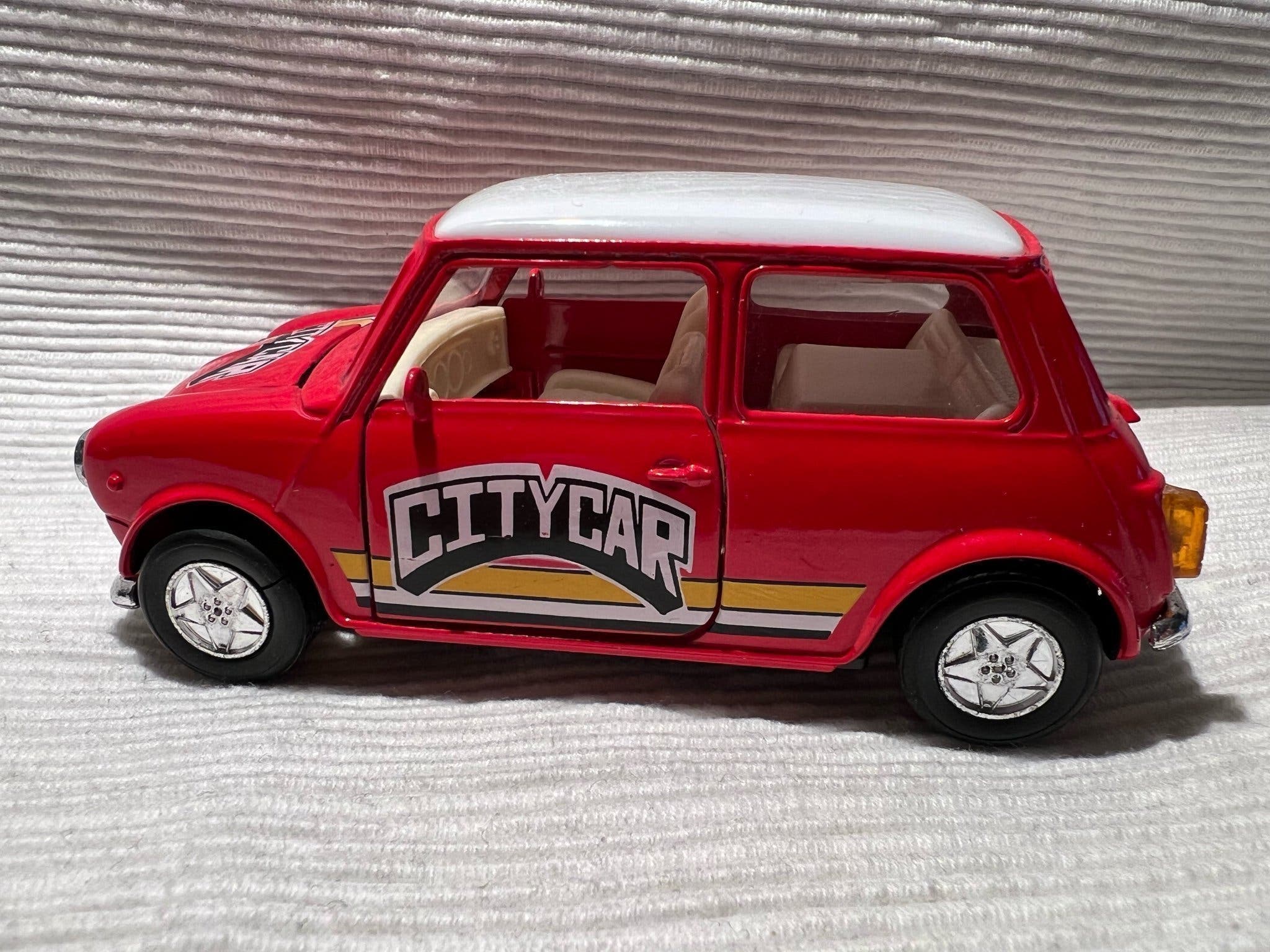 Welly Austin Mini Cooper 1275S Rally City Car | Köp på Tradera (736575741)