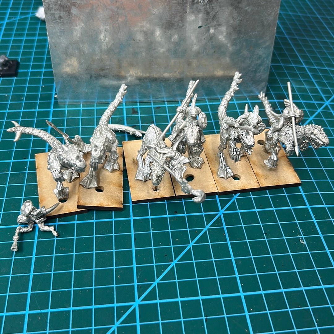 Se produkter som liknar Tichi-huichis raiders Warhamm.. på Tradera ...