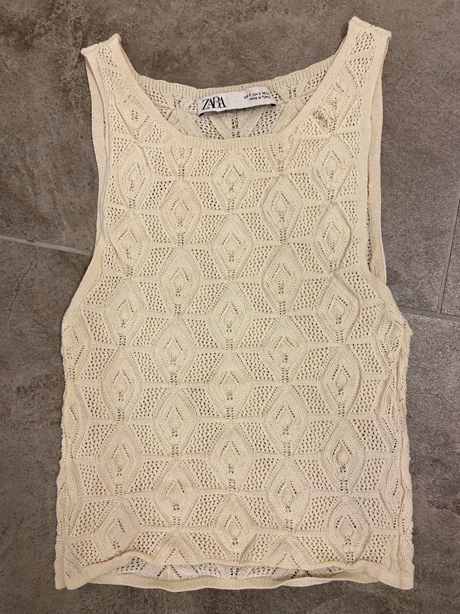 Se produkter som liknar Zara vit topp, storlek S/XS på Tradera (686637726)