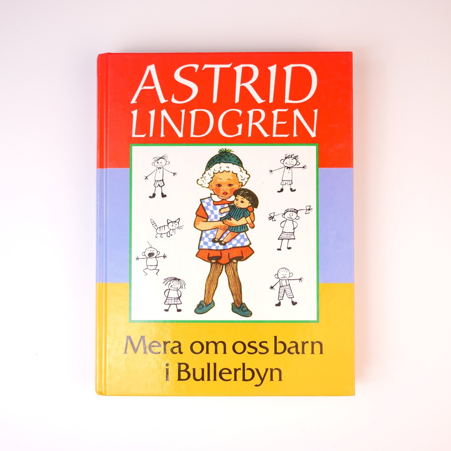 Se produkter som liknar Astrid Lindgren: Mera Om Oss .. på Tradera ...