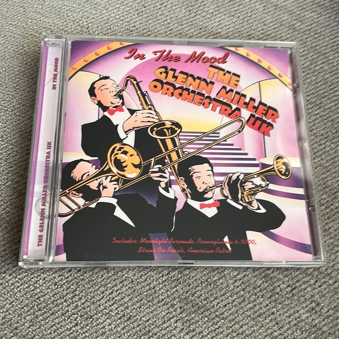 CD: THE GLENN MILLER ORCHESTRA UK // In The Moo.. | Köp på Tradera ...
