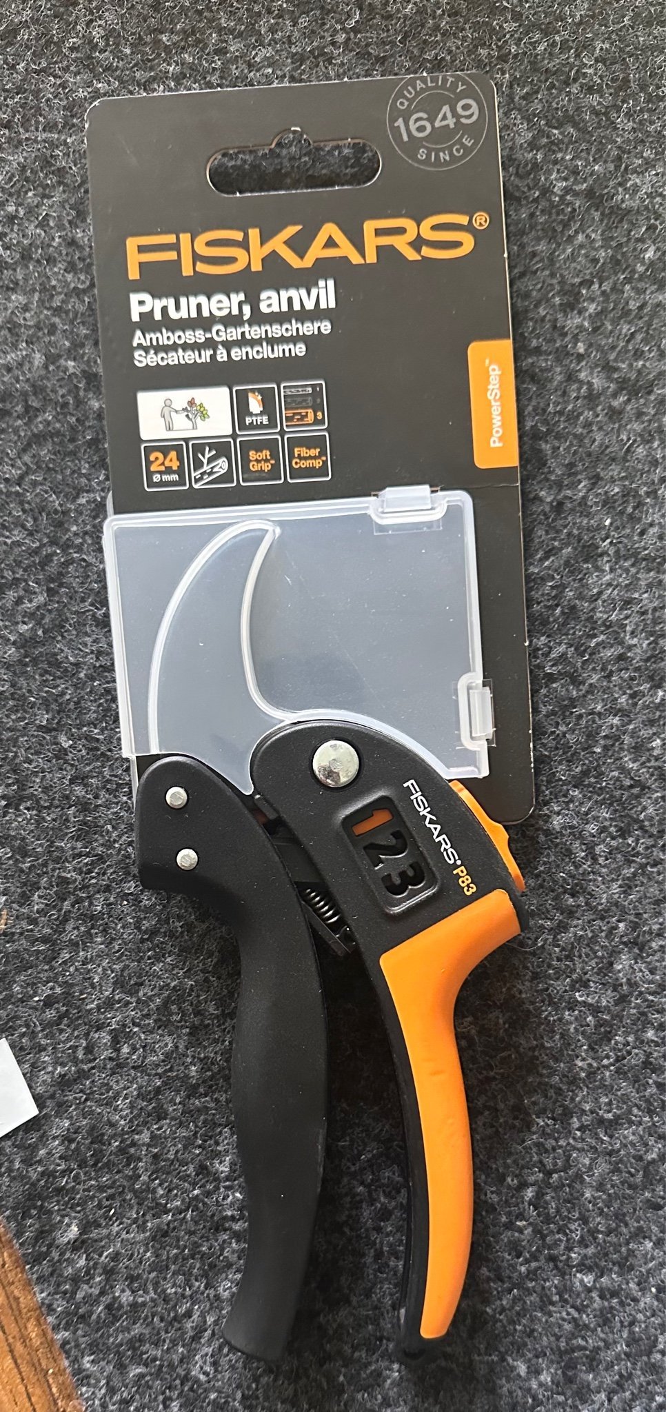 FISKARS PowerStep P83 Sekatör | Köp på Tradera (603152726)
