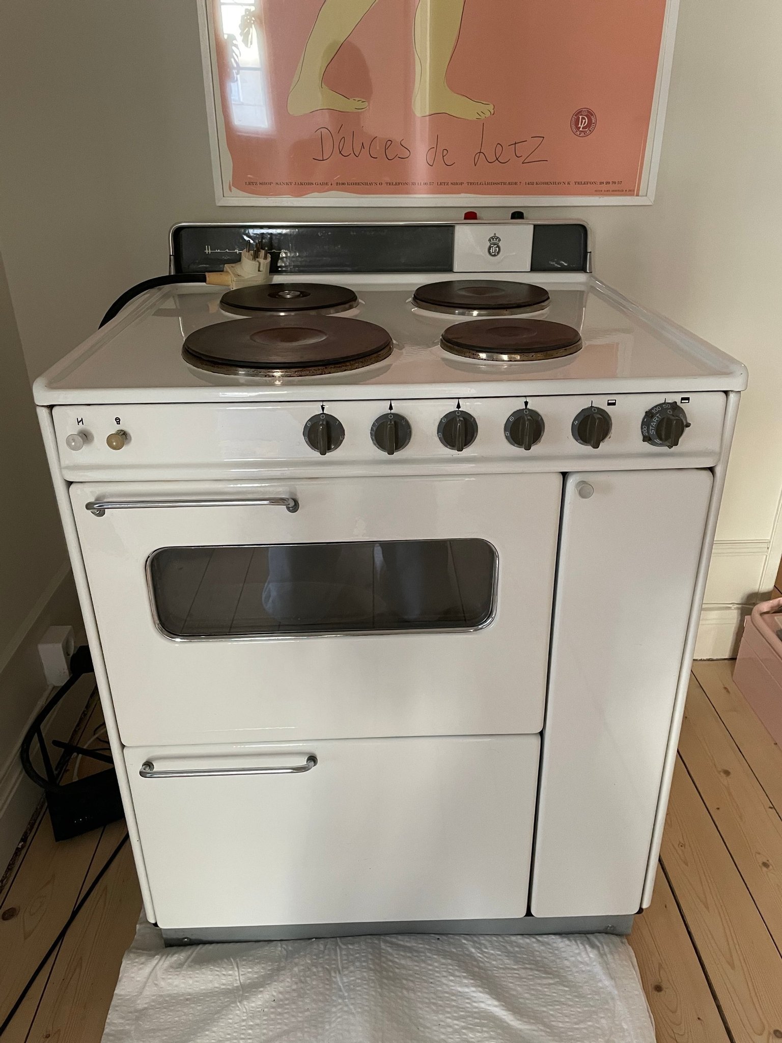 Se produkter som liknar Spis Husqvarna 60-tal på Tradera (628841719)