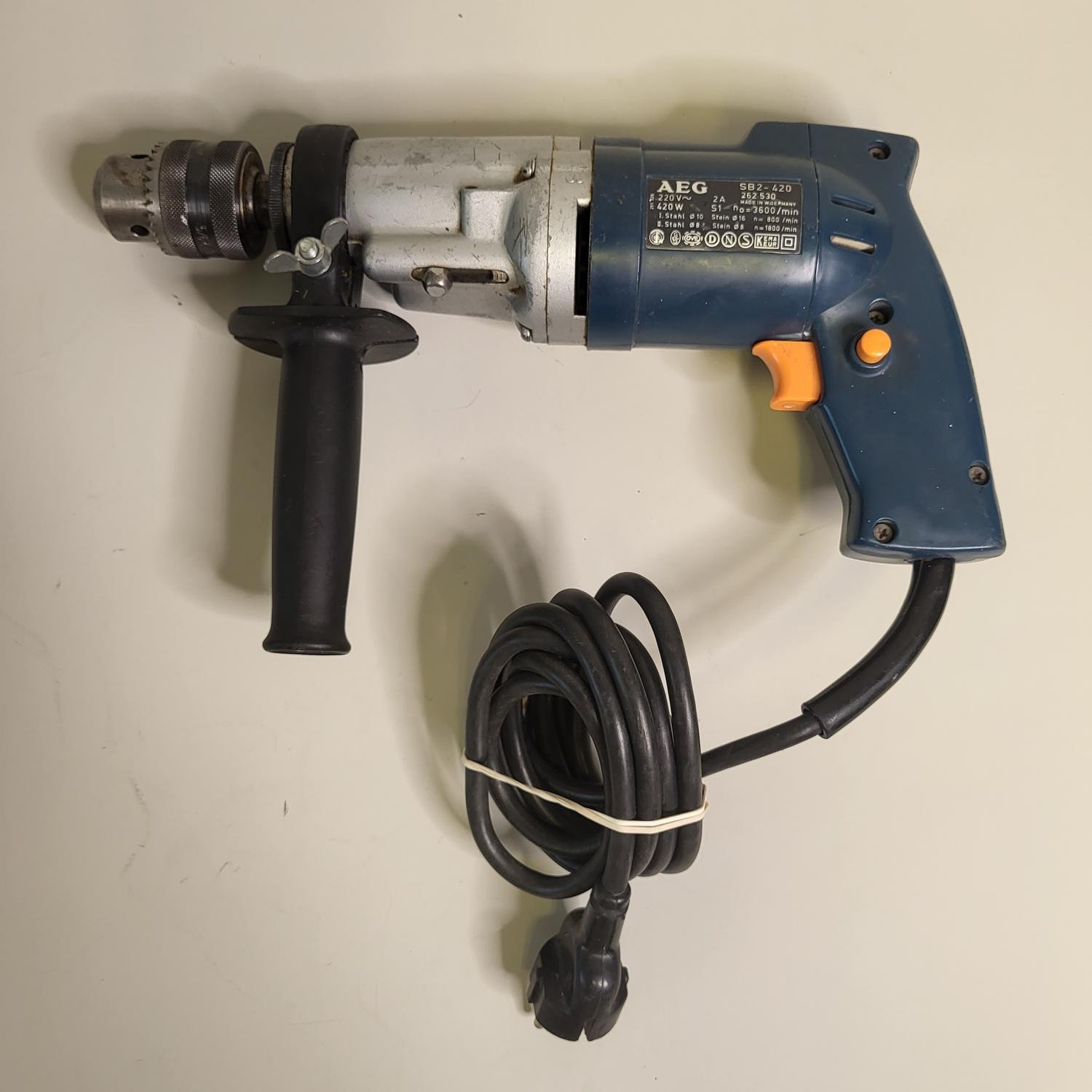 Se produkter som liknar AEG Slagborr Borrmaskin Skruv.. på Tradera ...