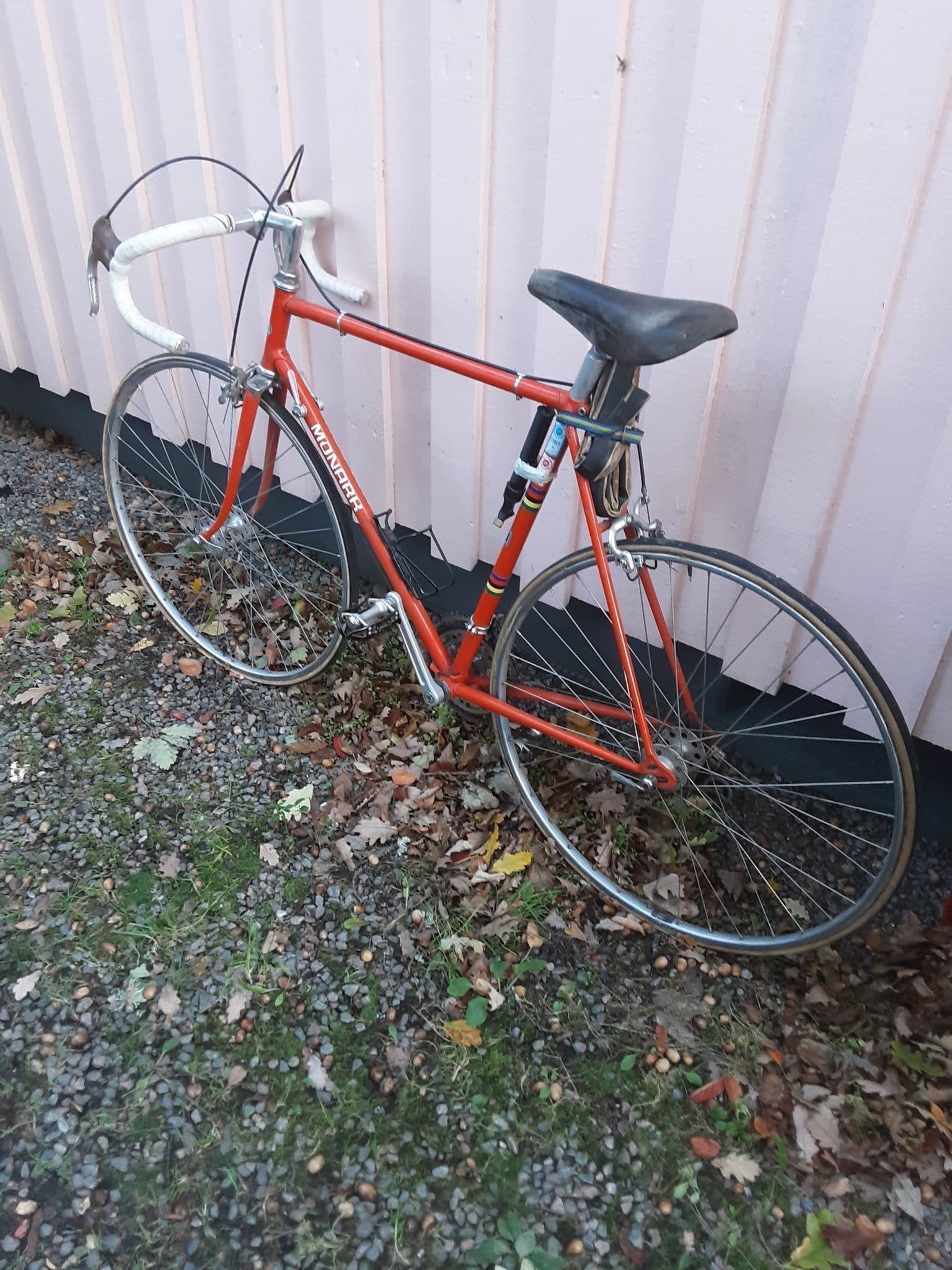 Se produkter som liknar Monark racercykel endast avhä.. på Tradera ...