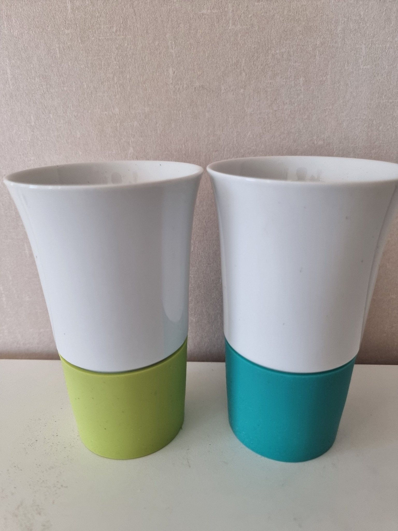 Se produkter som liknar 2st fina muggar/kaffemugg des.. på Tradera ...