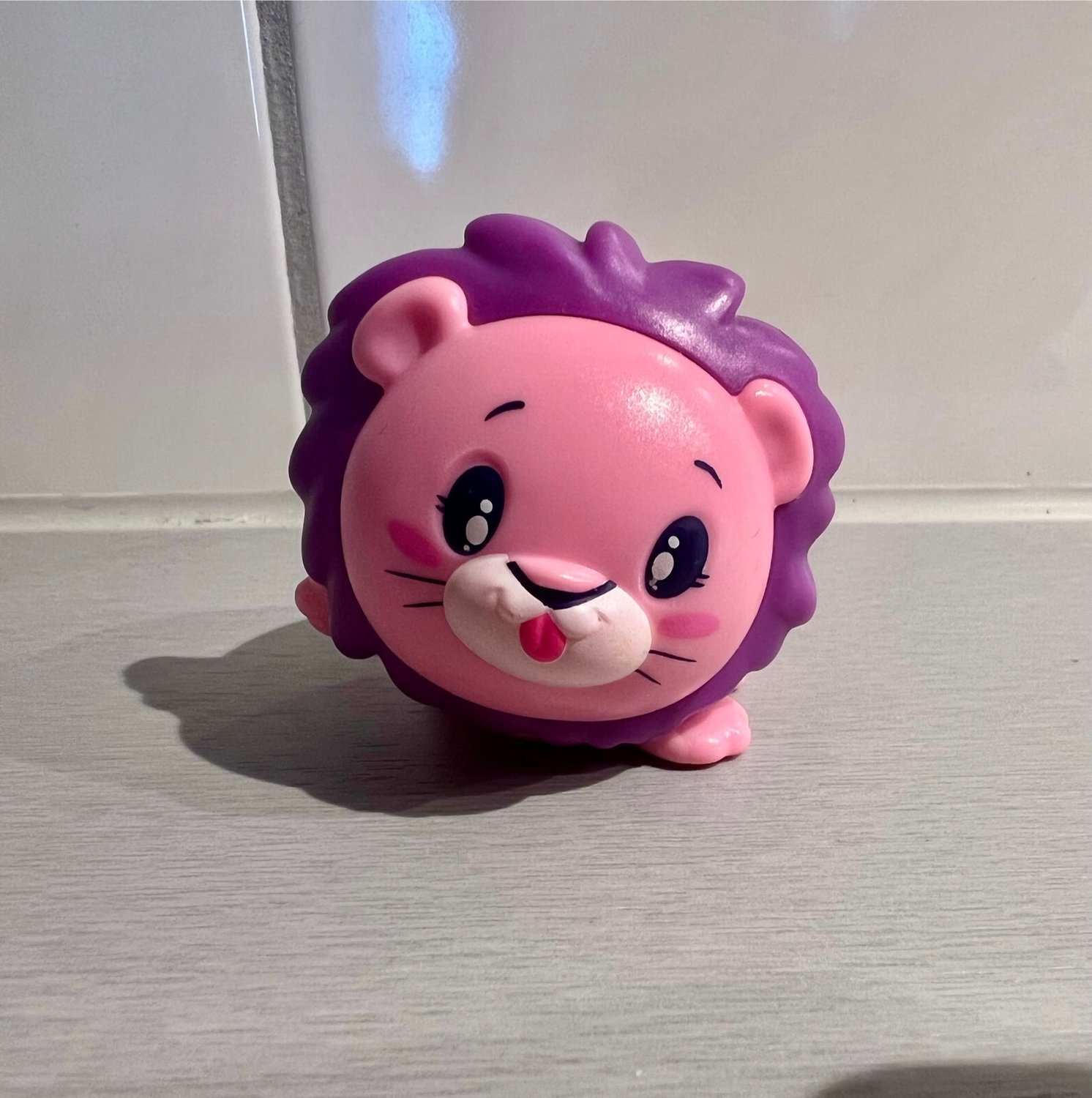 2020 McDonald's Pikmi Pops Chomps The Lion Pink.. | Köp på Tradera ...