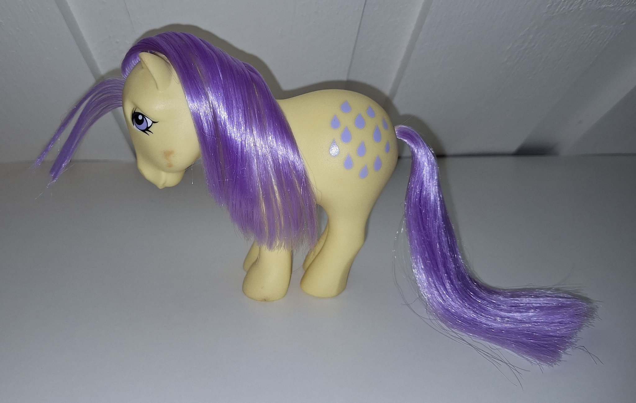 Se produkter som liknar My Little Pony G1 Lemon Drop på Tradera (697822715)
