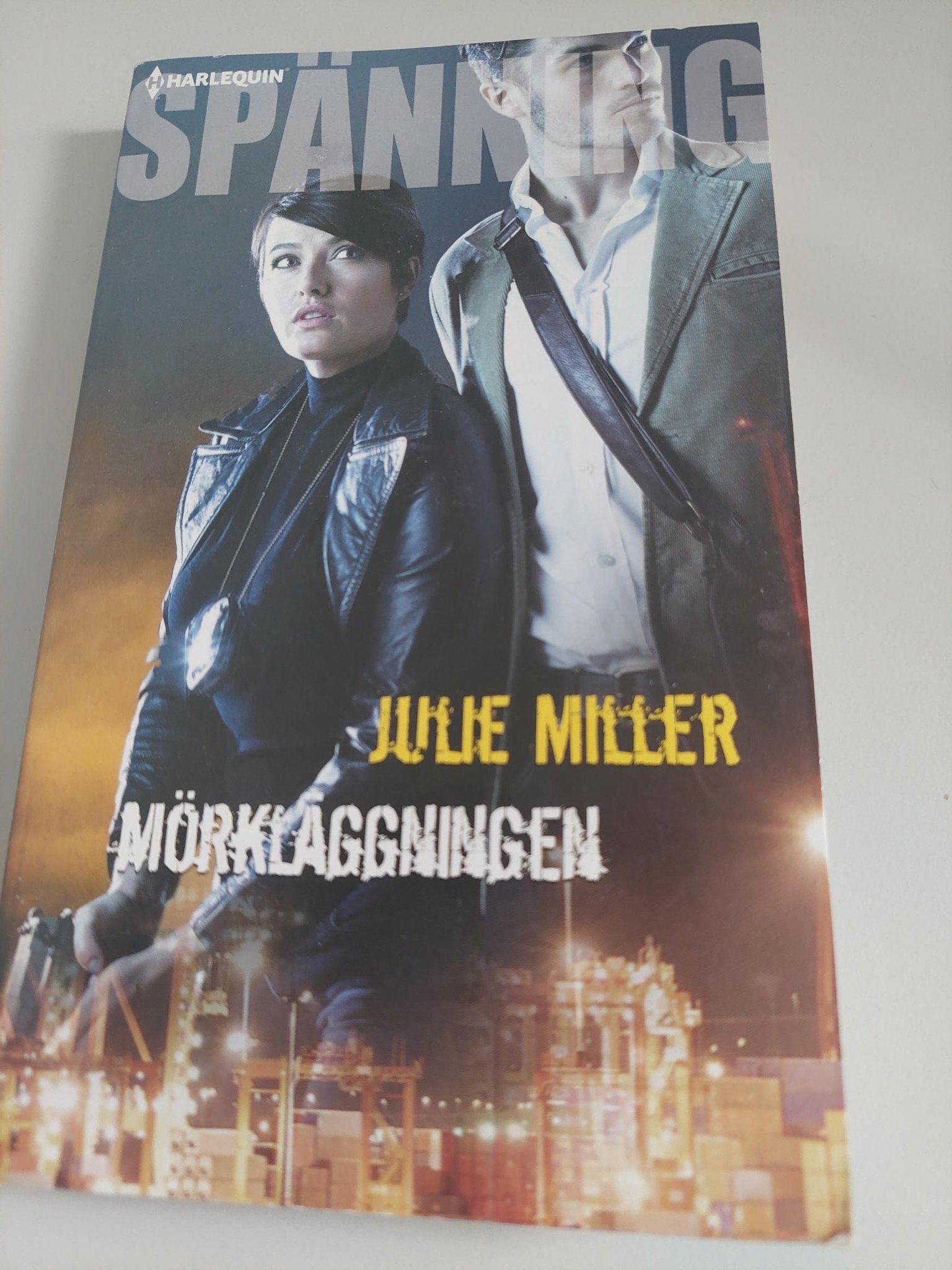 Mörkläggningen av Julie Miller, Harlequin | Köp på Tradera (733998168)